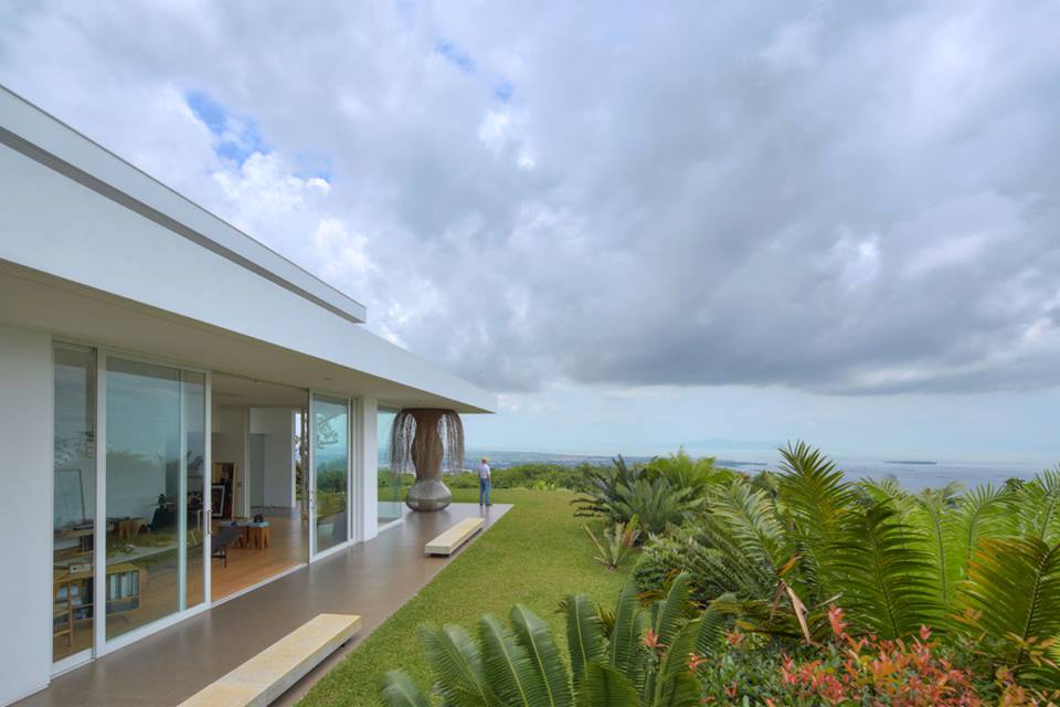 V Residence by DEQA Design Collaborative (formerly DDC Architectural ...