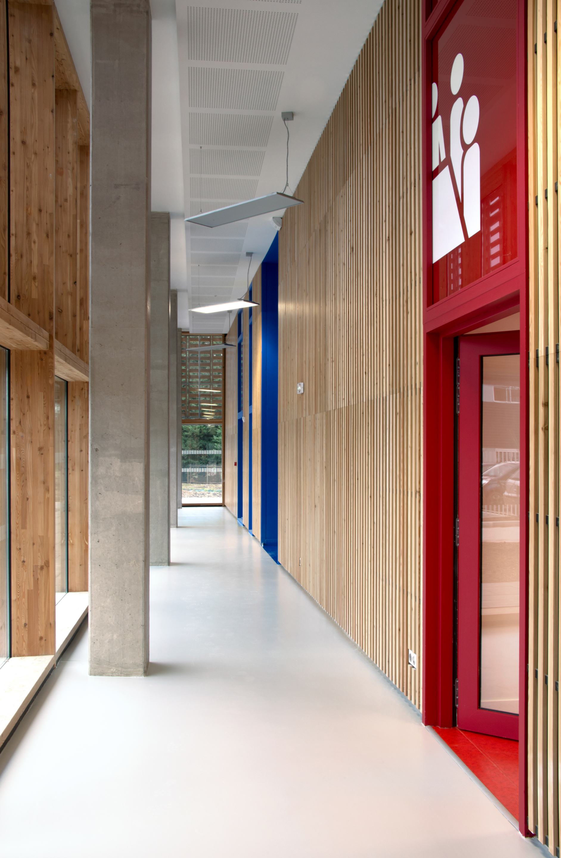 Université de Technologie de Compiègne (UTC) by Ameller Dubois ...