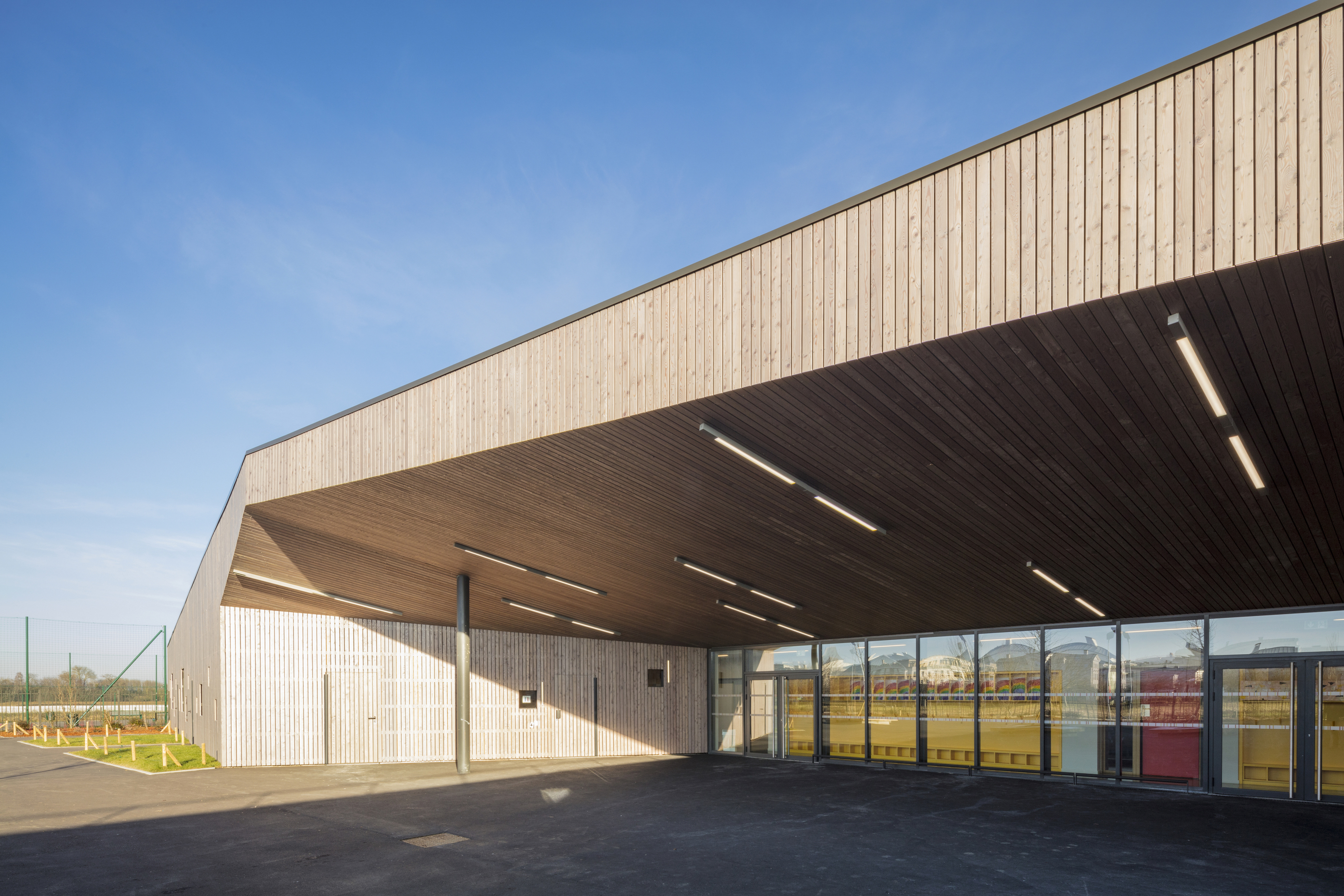 School complex in Serris - Architizer