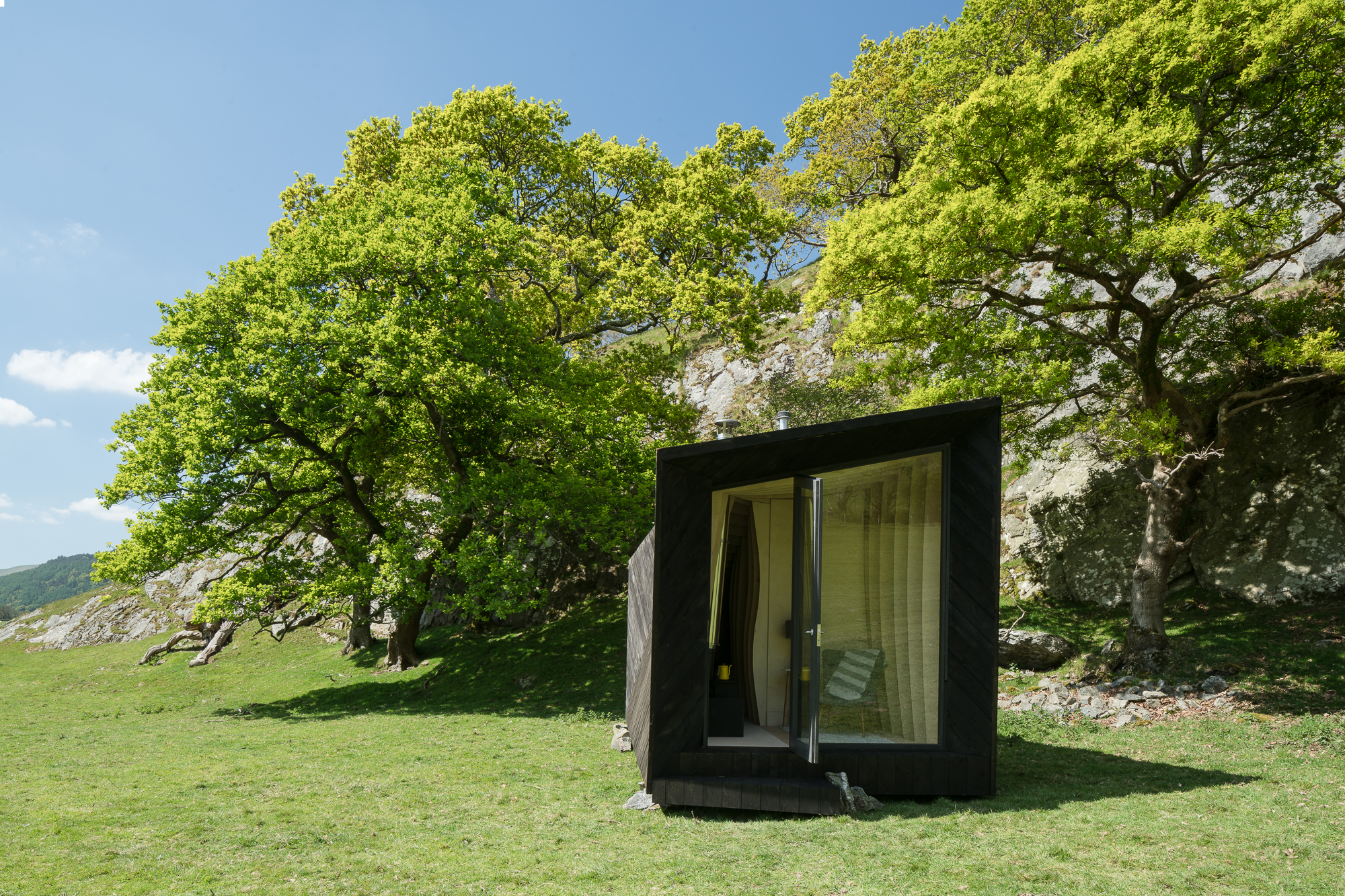 Arthur's Cave, Pop-Up Hotel