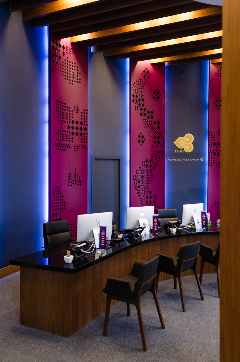 Thai Airways Office by Studio Conte - Architizer