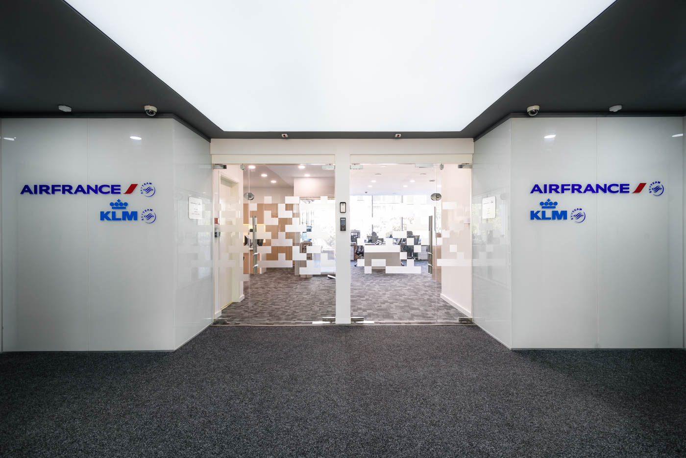 Air France / KLM Office by Studio Conte - Architizer