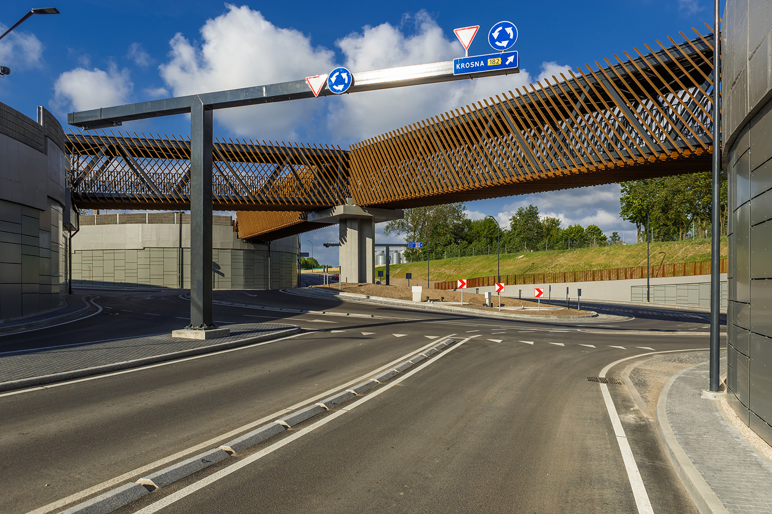 Two-level junction with railway reconstruction in Marijampole P. Armino ...