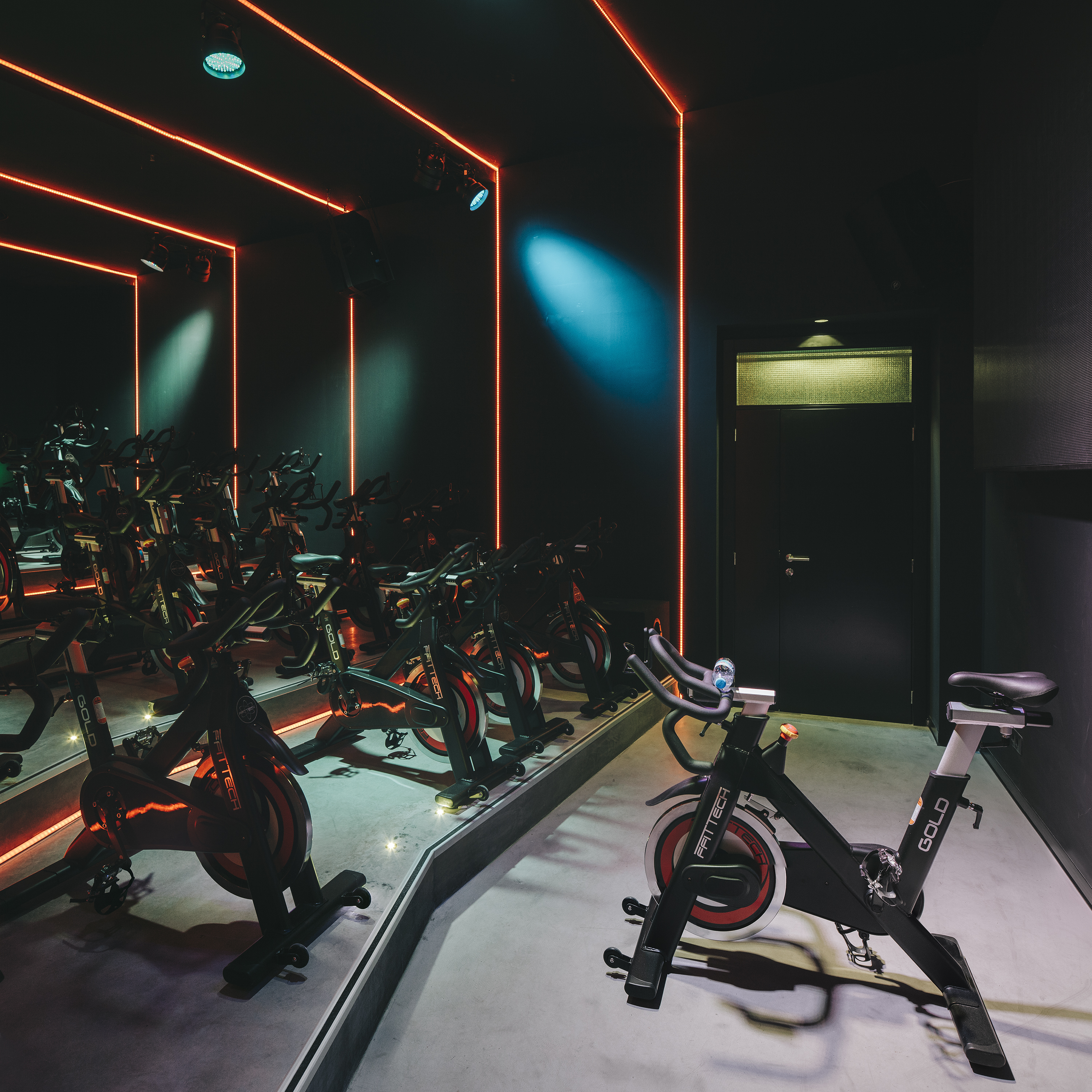KRUSH-IT Fitness Boutique by Estúdio AMATAM - Architizer