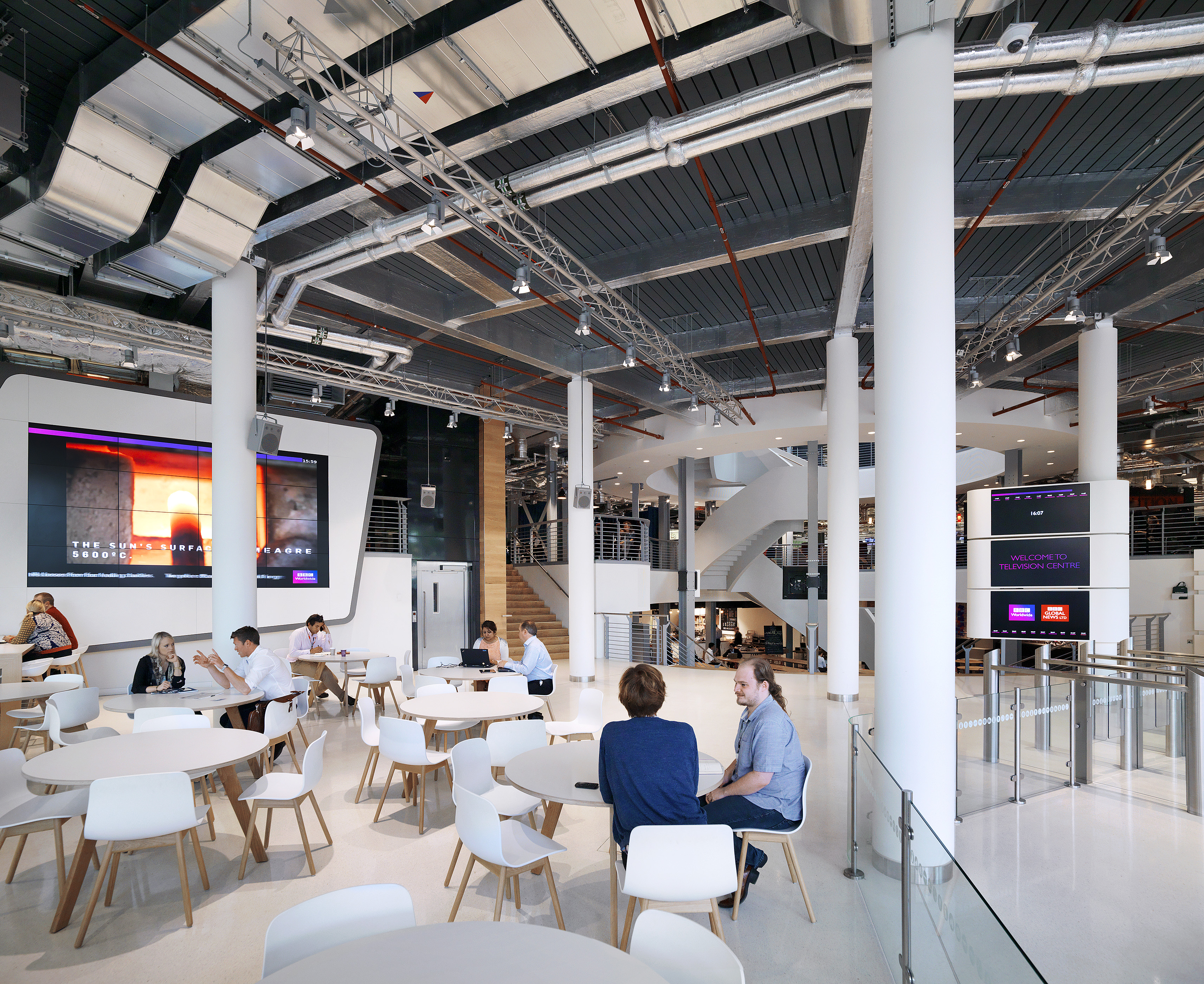 BBC Worldwide Headquarters by HOK - Architizer