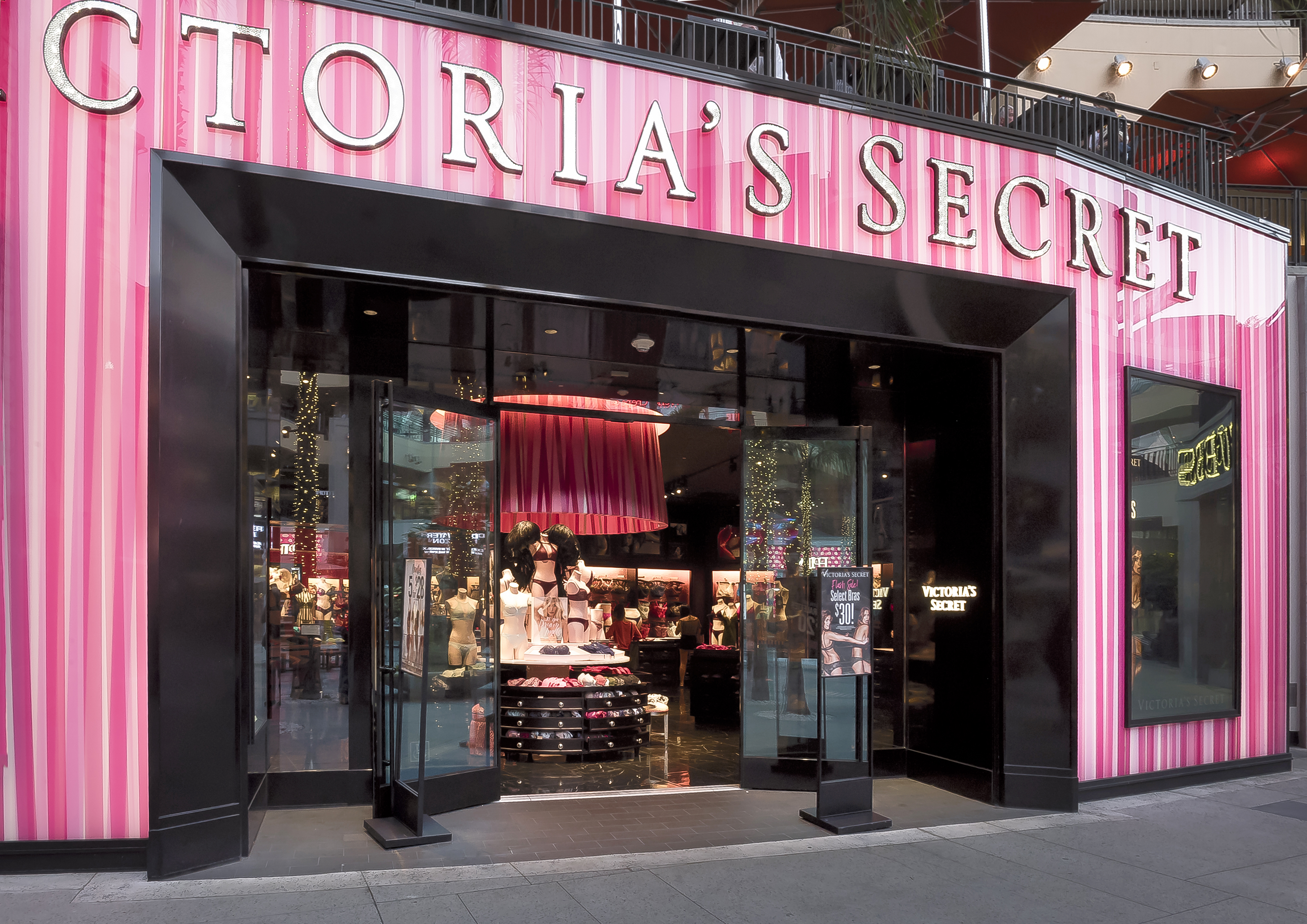 Victoria's Secret by Alexander Zilberman Architecture P.C. (AZA ...
