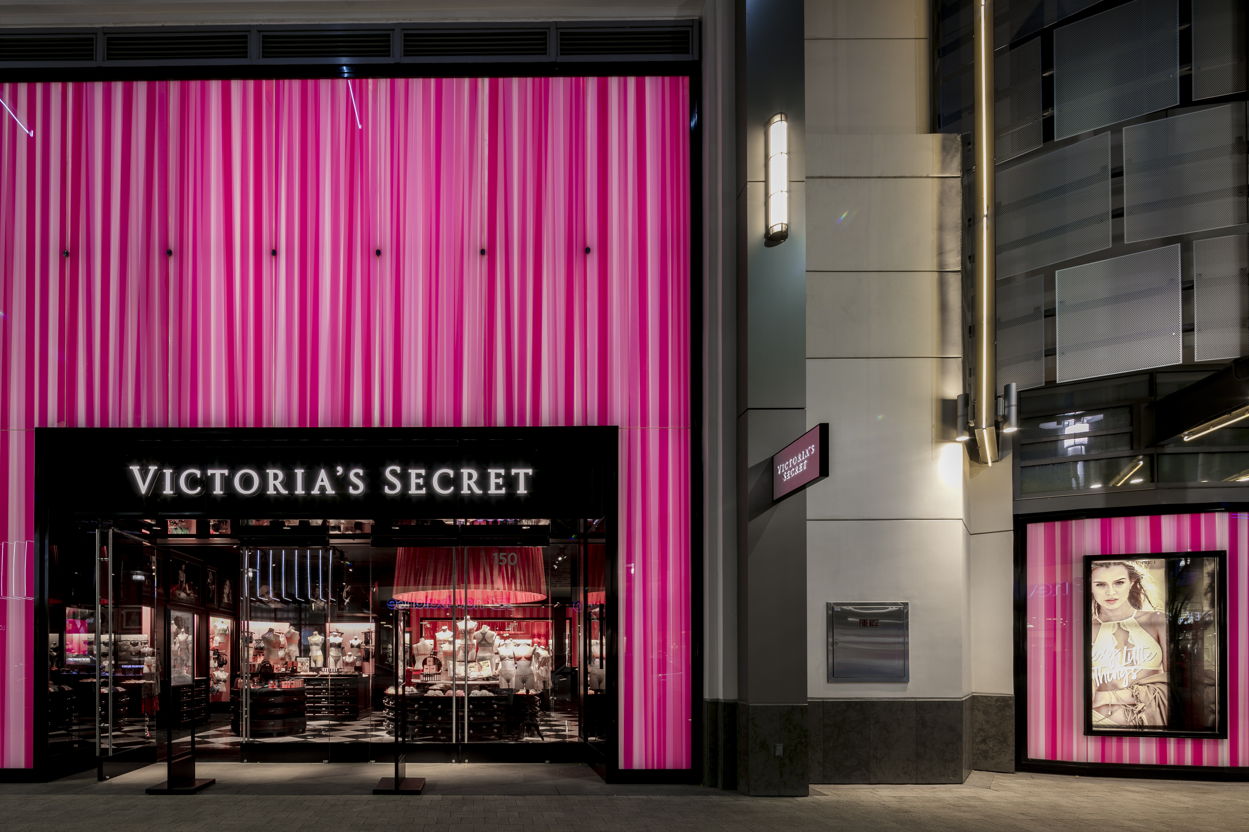 Victoria's Secret by Alexander Zilberman Architecture P.C. (AZA ...