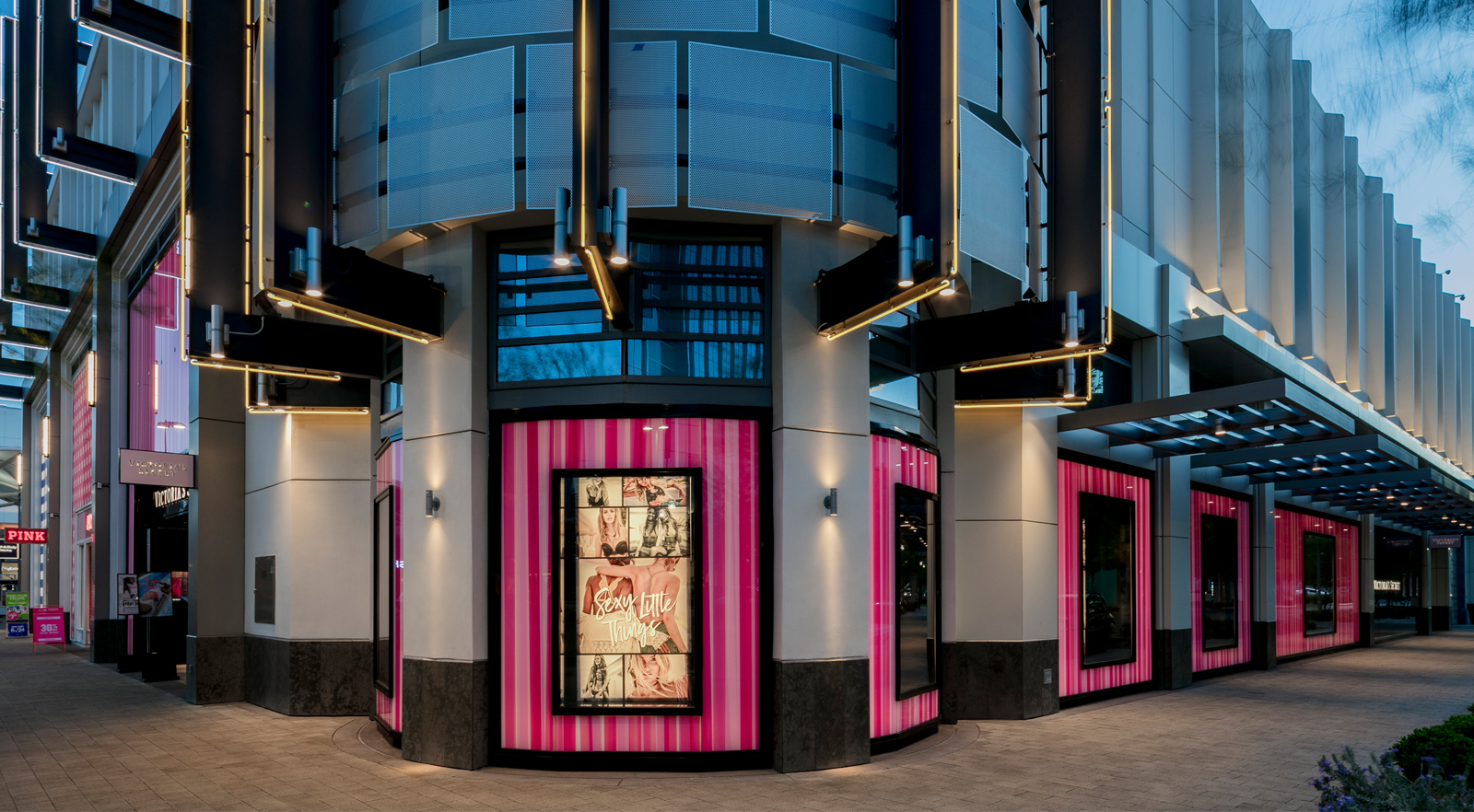 Idea 2095440: Victoria's Secret by Alexander Zilberman Architecture P.C ...