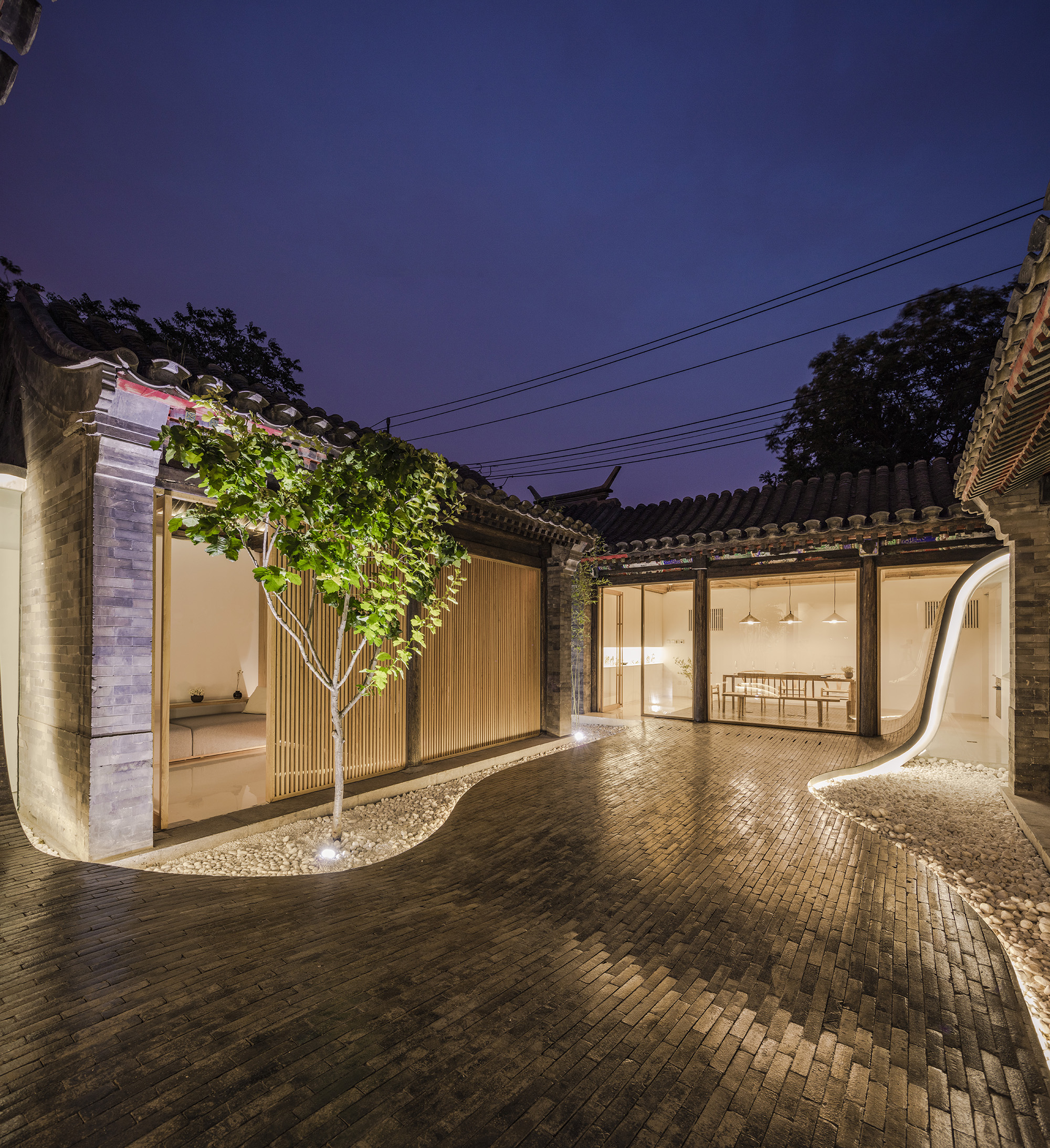 Twisting Courtyard by ARCHSTUDIO - Architizer