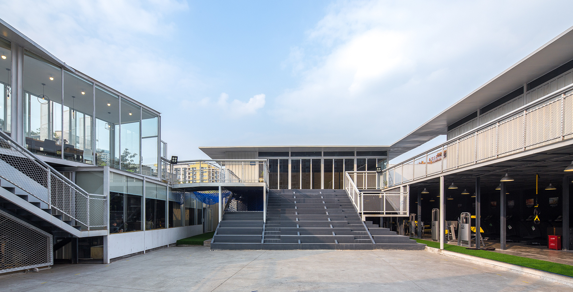 Black Box Gym - A Temporary Architecture Practice by Horus ...