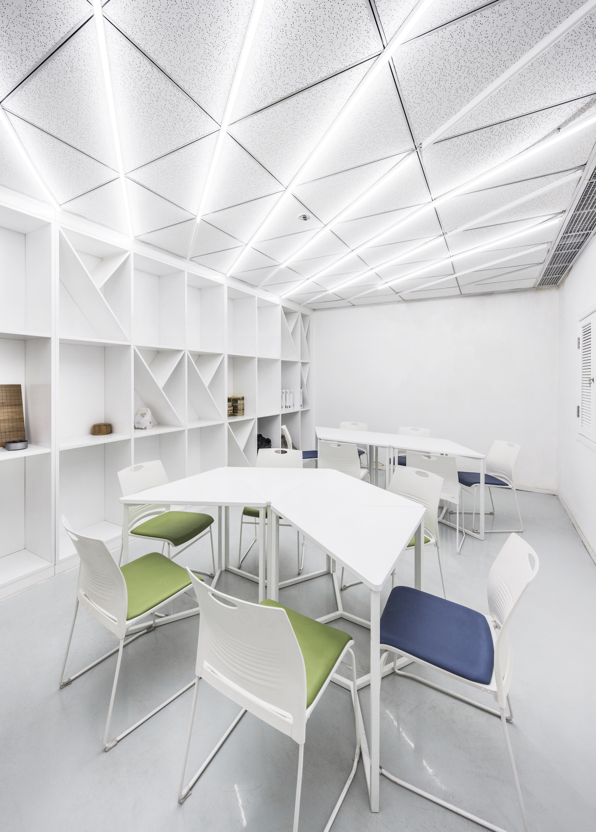 Dajiaoting "Big Family" Community Center by MAT Office - Architizer