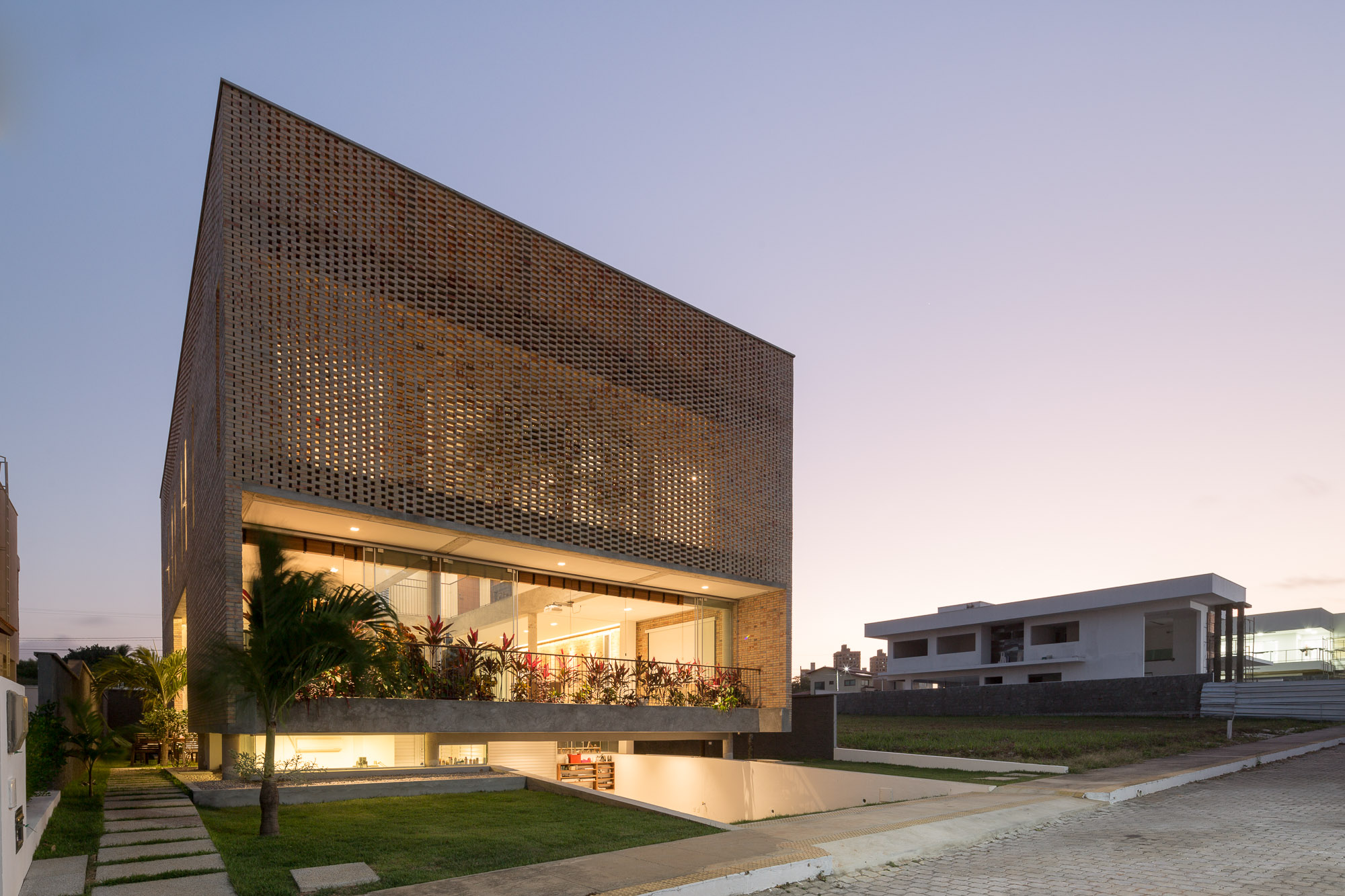 KS HOUSE by Arquitetos Associados - Architizer
