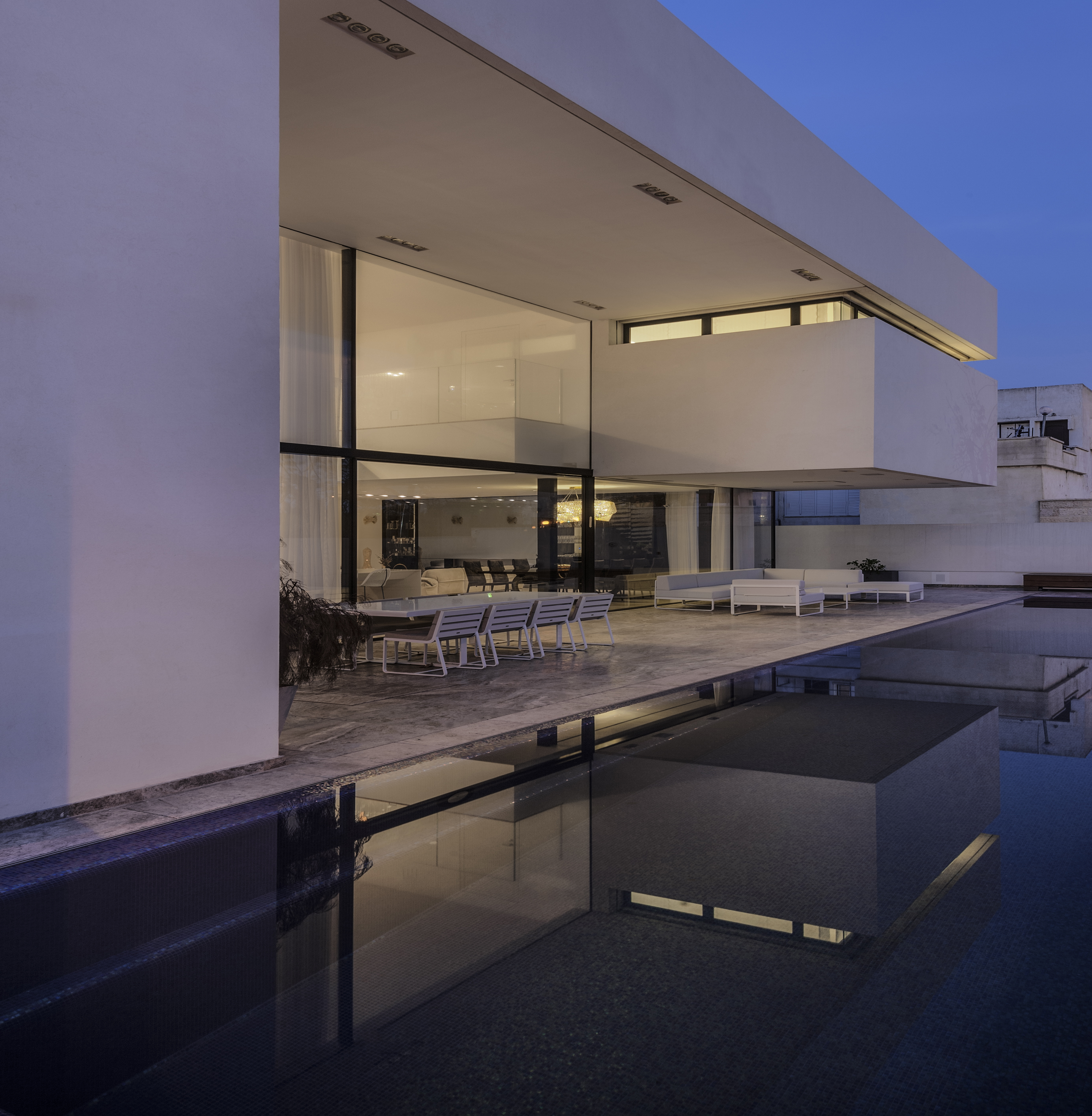 Residence in Ashdod by Dan & Hila Israelevitz architects - Architizer