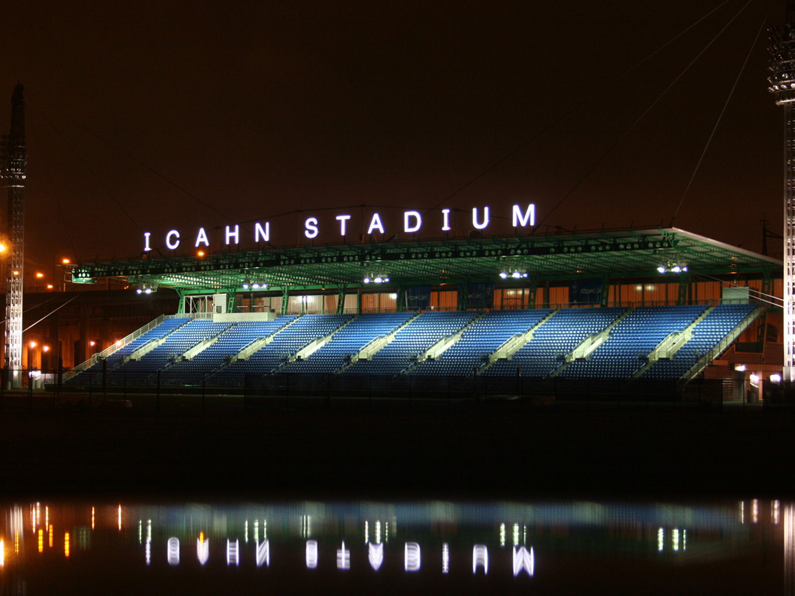 Icahn Track & Field Stadium by Ricardo Zurita Architecture and Planning ...