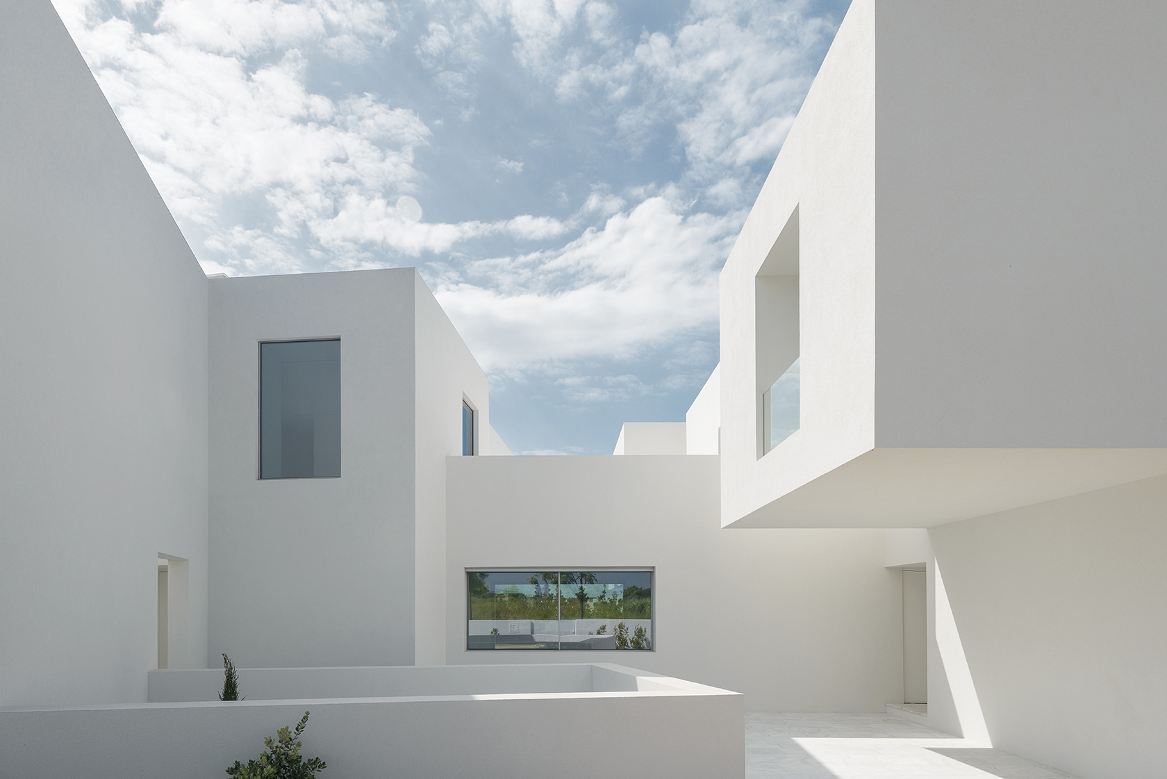 Between Two White Walls by Corpo Atelier - Architizer