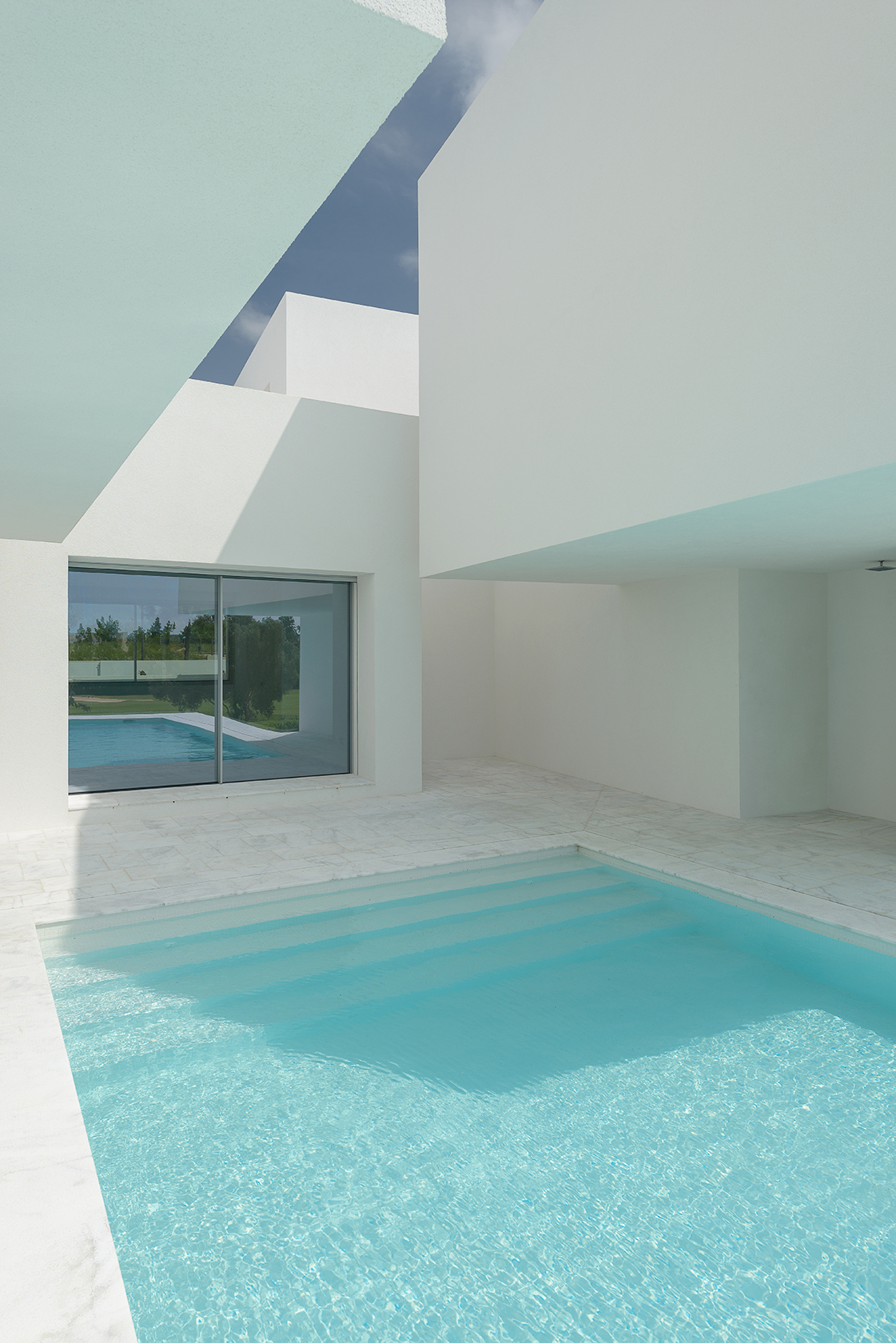 Between Two White Walls by Corpo Atelier - Architizer