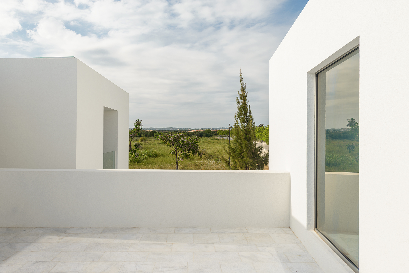 Between Two White Walls by Corpo Atelier - Architizer