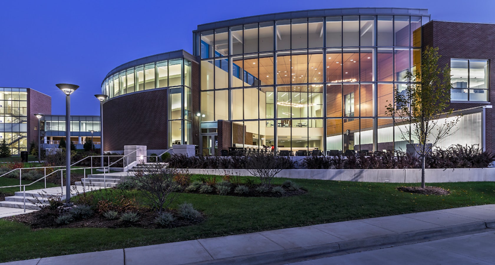 Harper College D Building By Holabird And Root Architizer