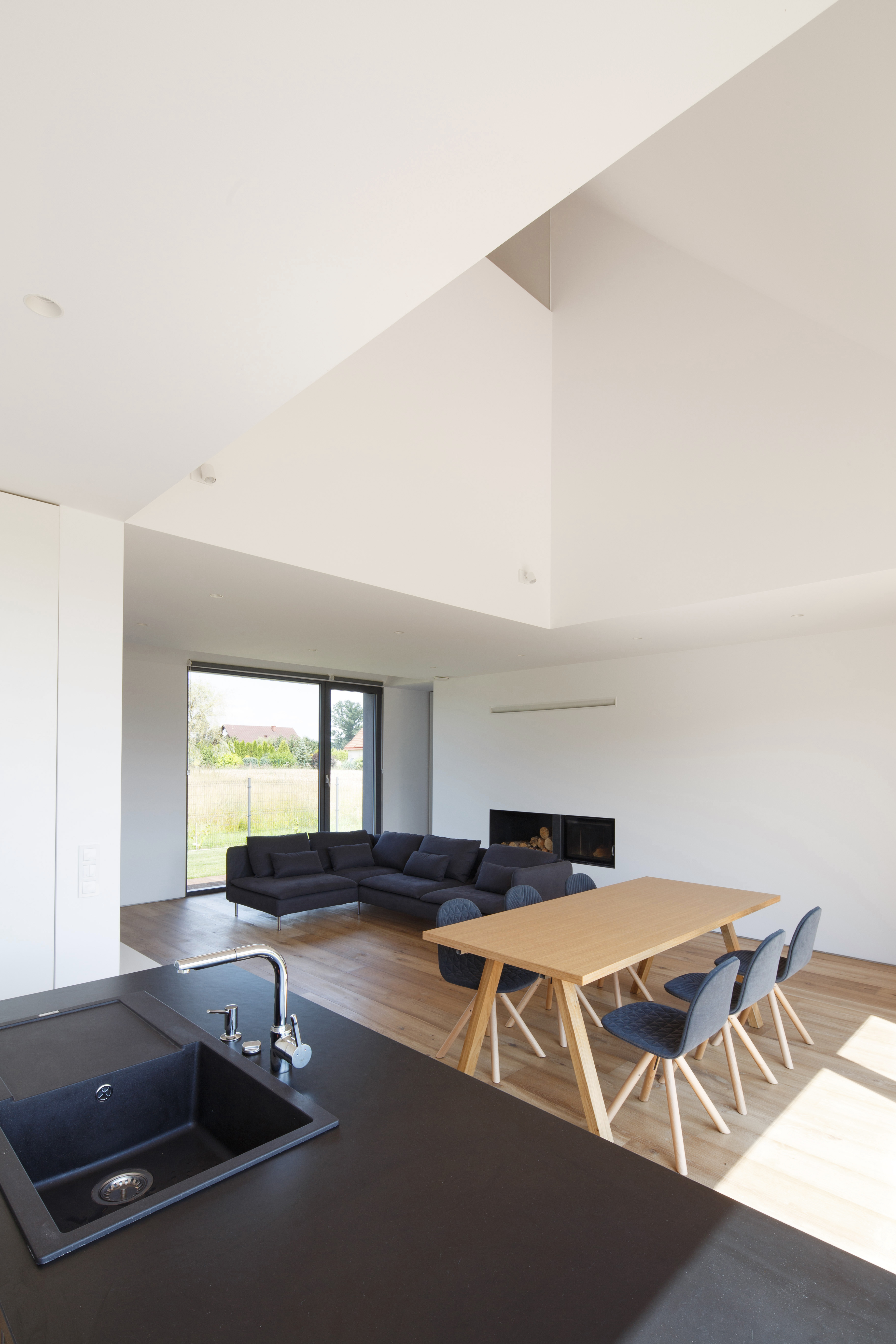 Suburban House by TTAT - Architizer