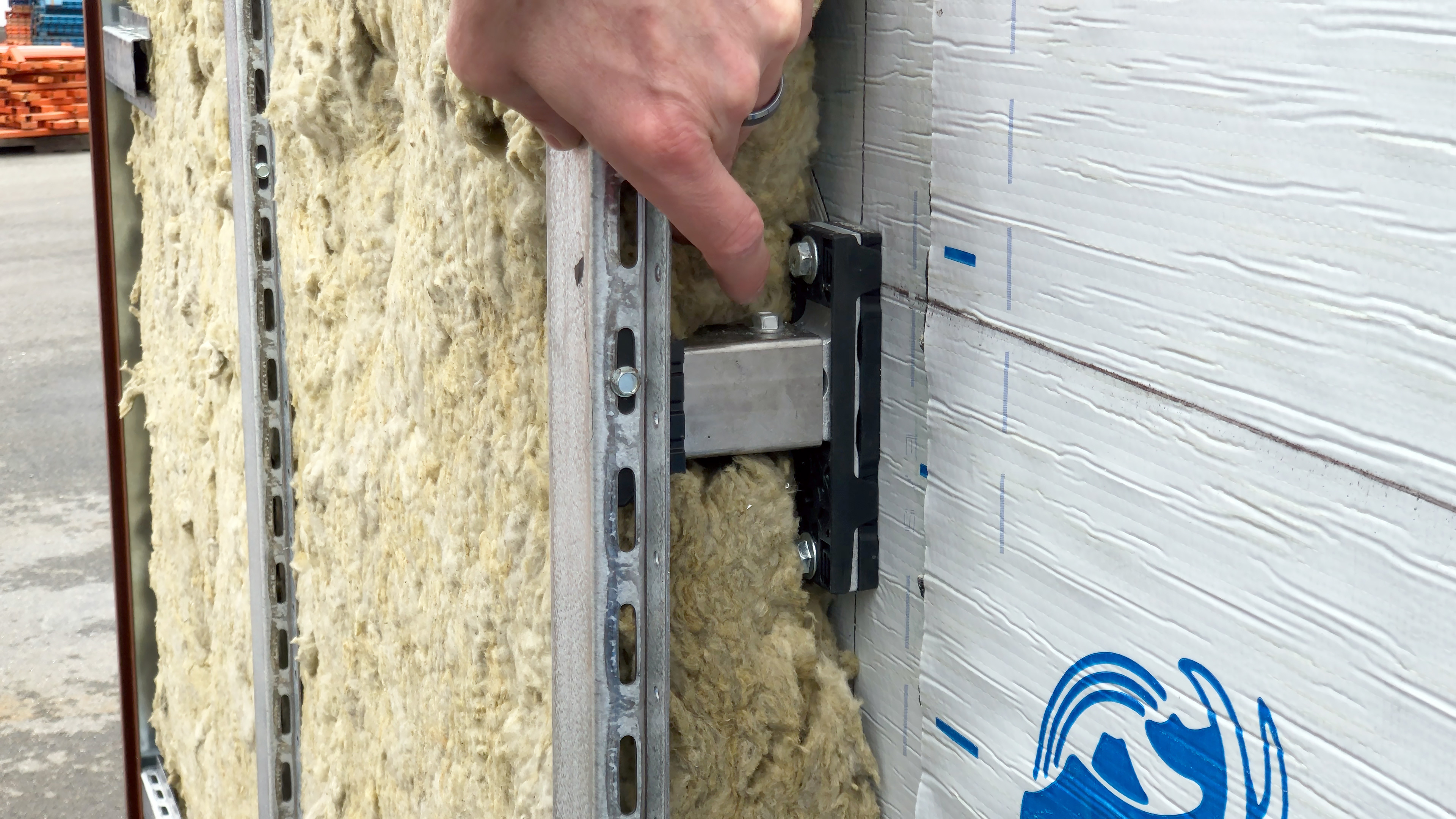 HITCH™ Cladding Attachment System from Longboard® Architectural ...