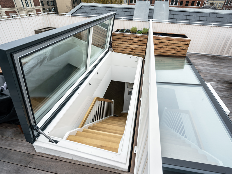 Flat Roof Exit Comfort Swing from LAMILUX - Architizer