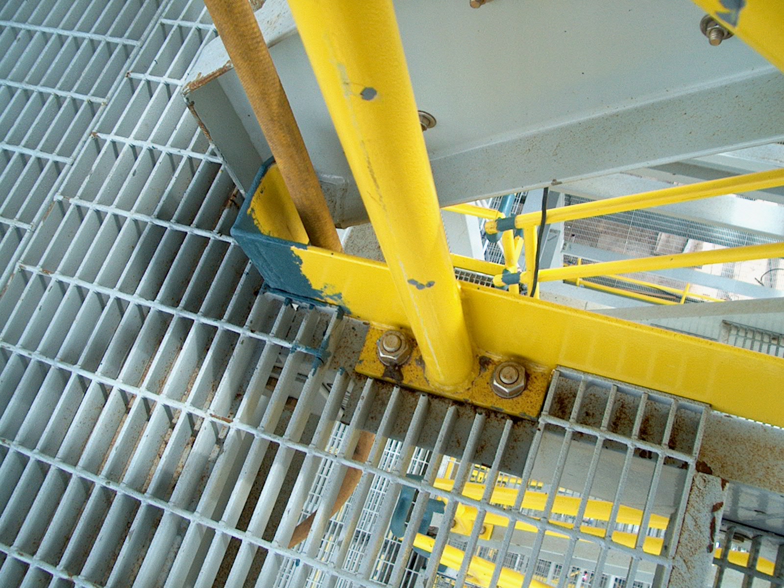 WB - Welded Grating with Cutout from IKG® - Architizer