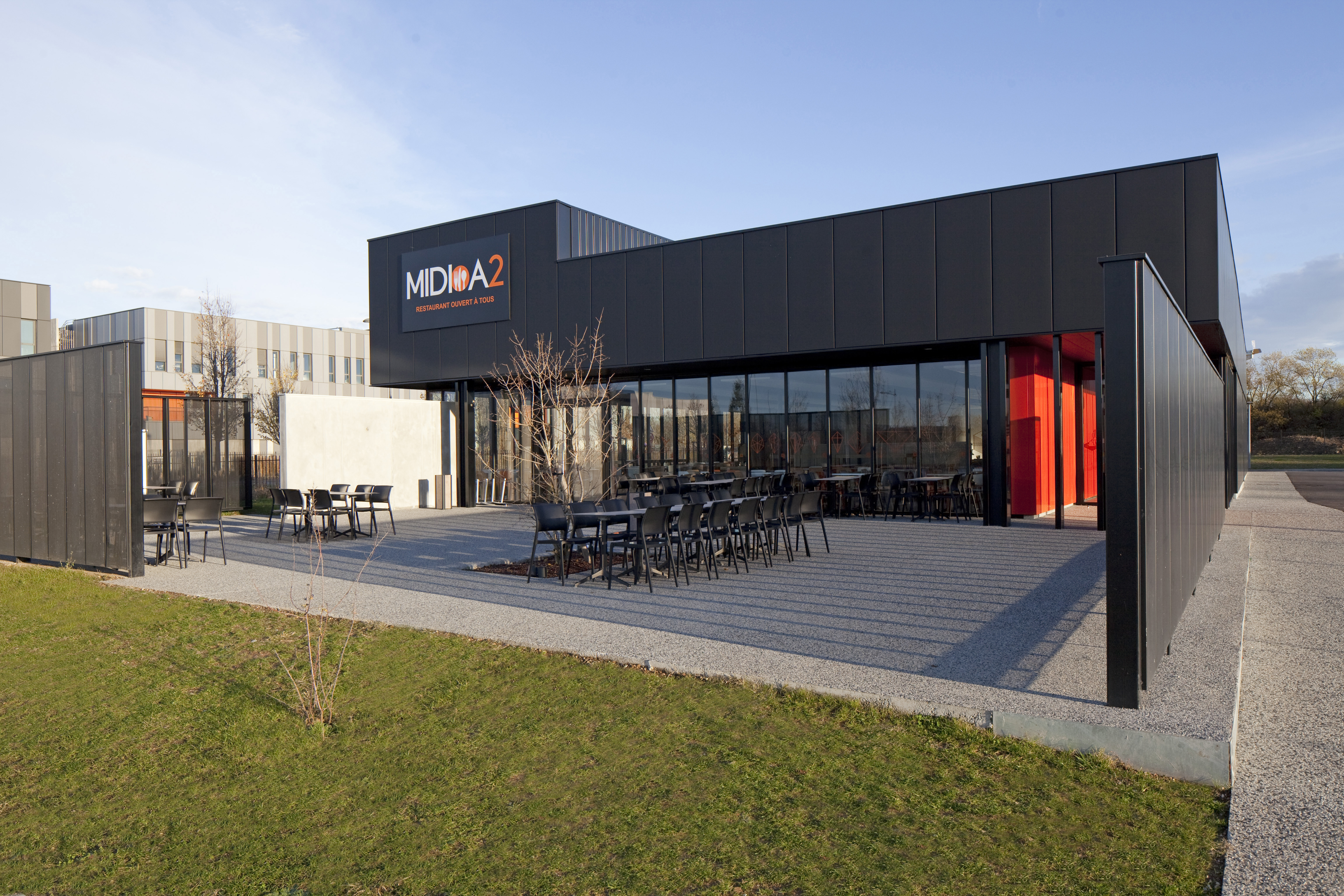 Inter-company restaurant by Atelier Didier Dalmas Architectes Associés ...