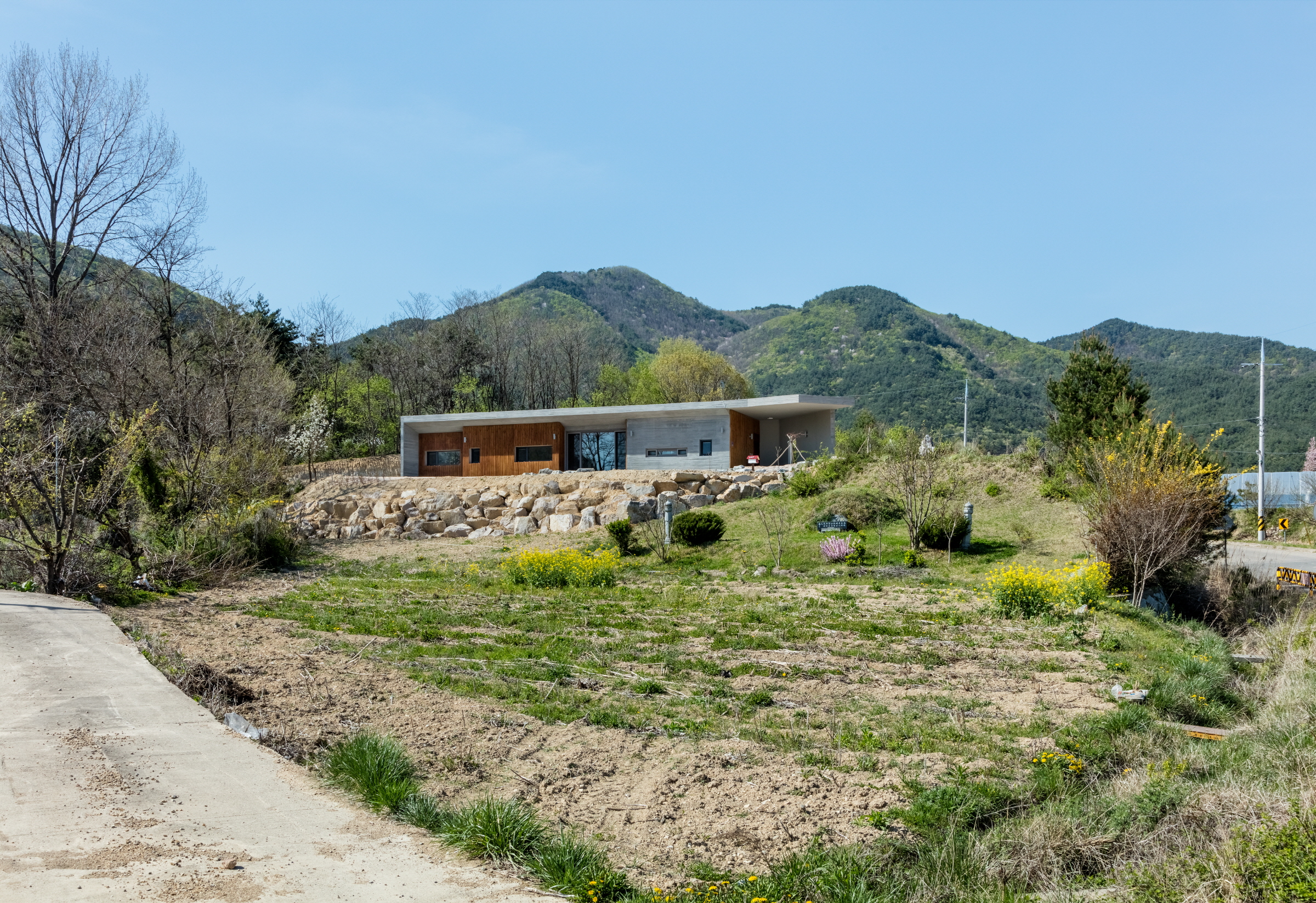 Apple Farm House by 2m2 architects - Architizer
