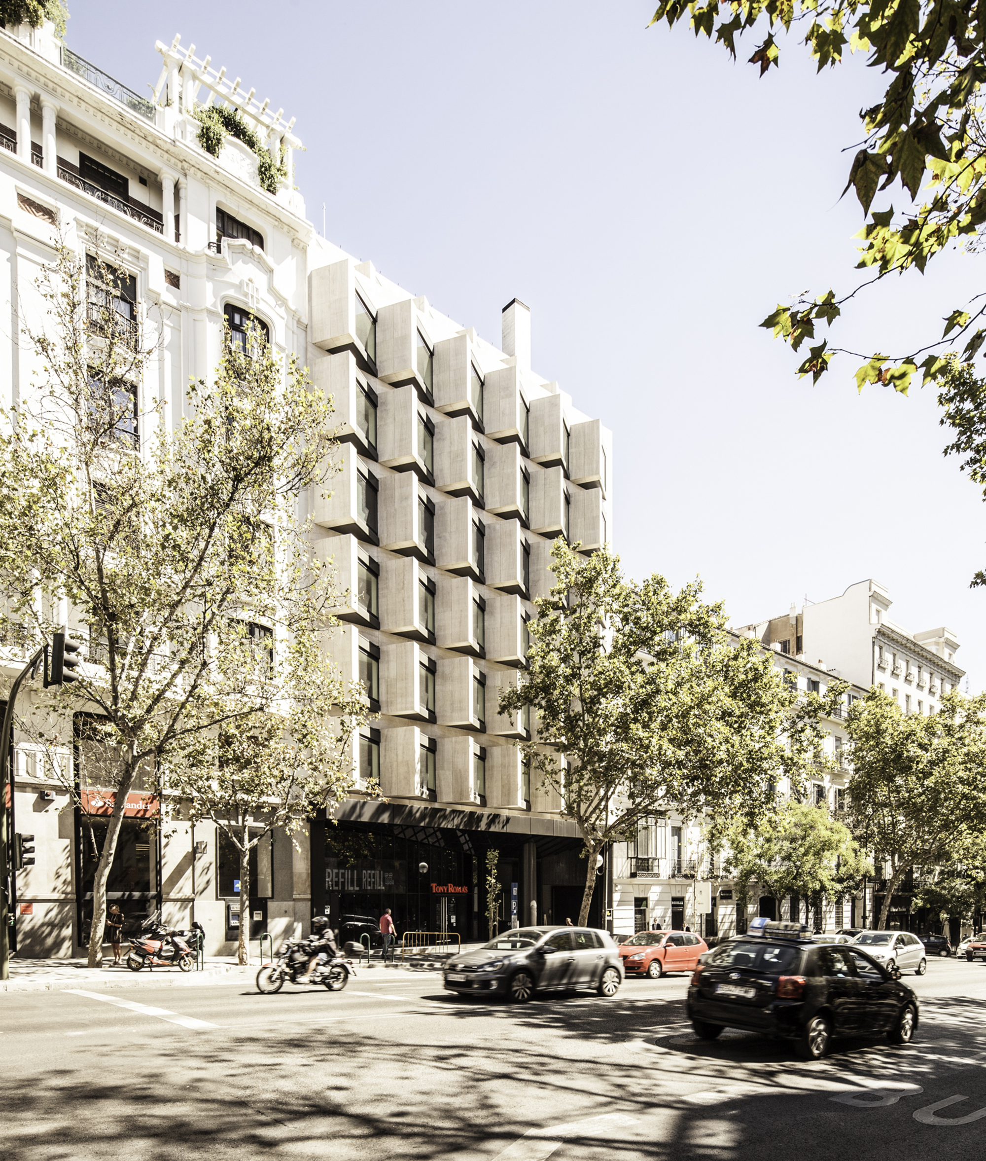 G17 _ HNA BUILDING by RUIZ BARBARIN Architects - Architizer