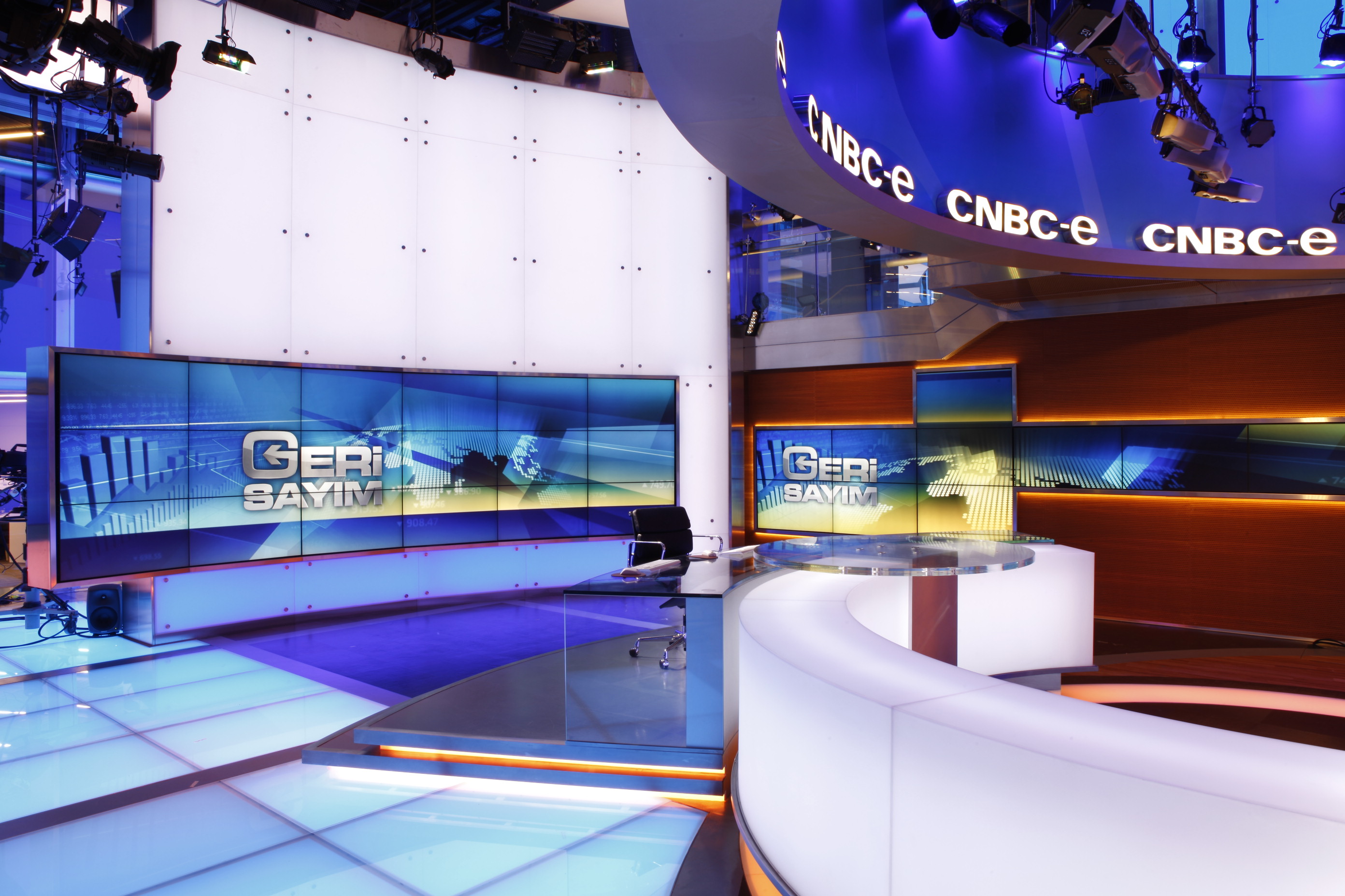 DOĞUŞ MEDIA GROUP | NTV AND CNBC-E STUDIOS - Architizer