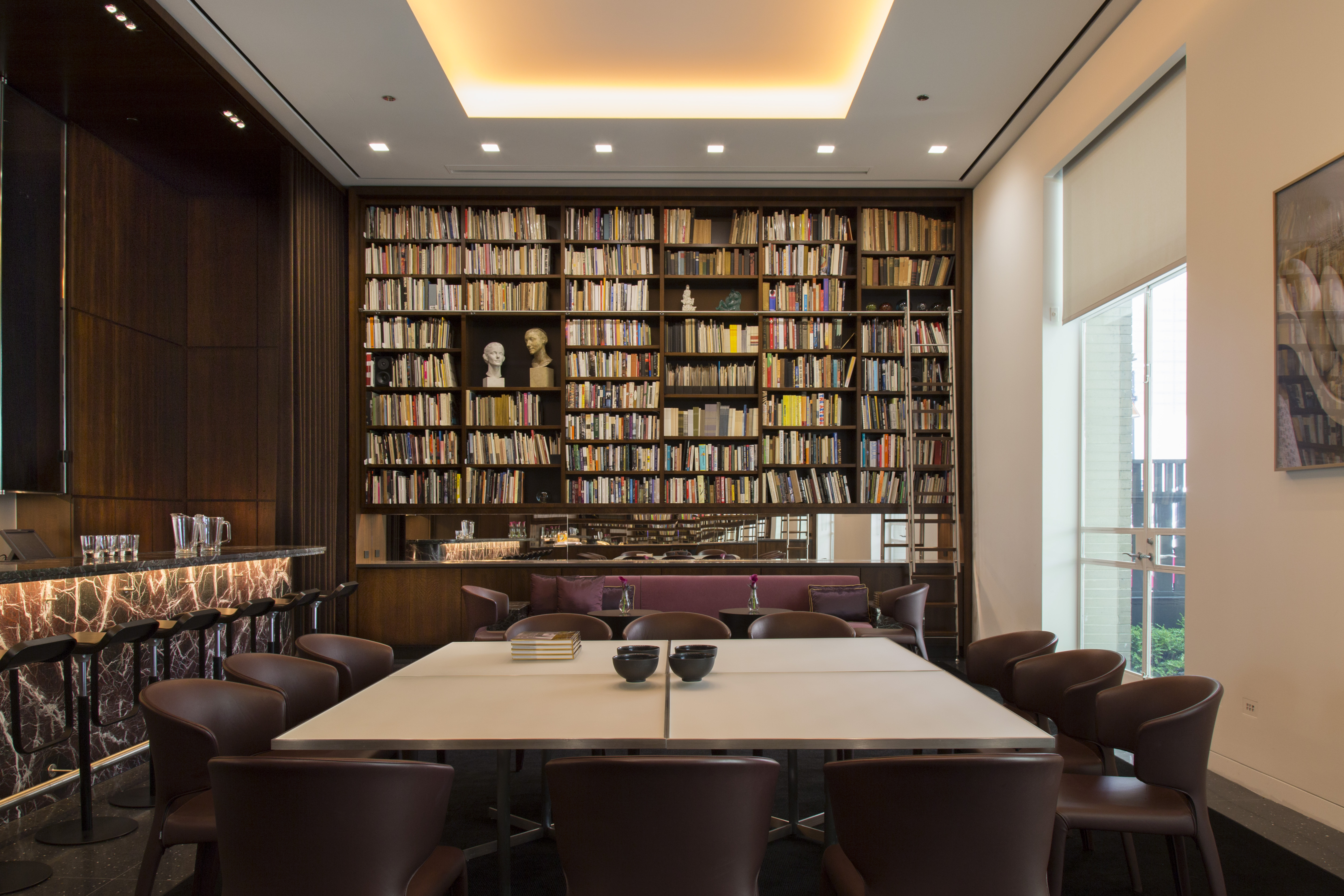 The Drawing Room at the Arts Club of Chicago by Vinci-Hamp Architects ...