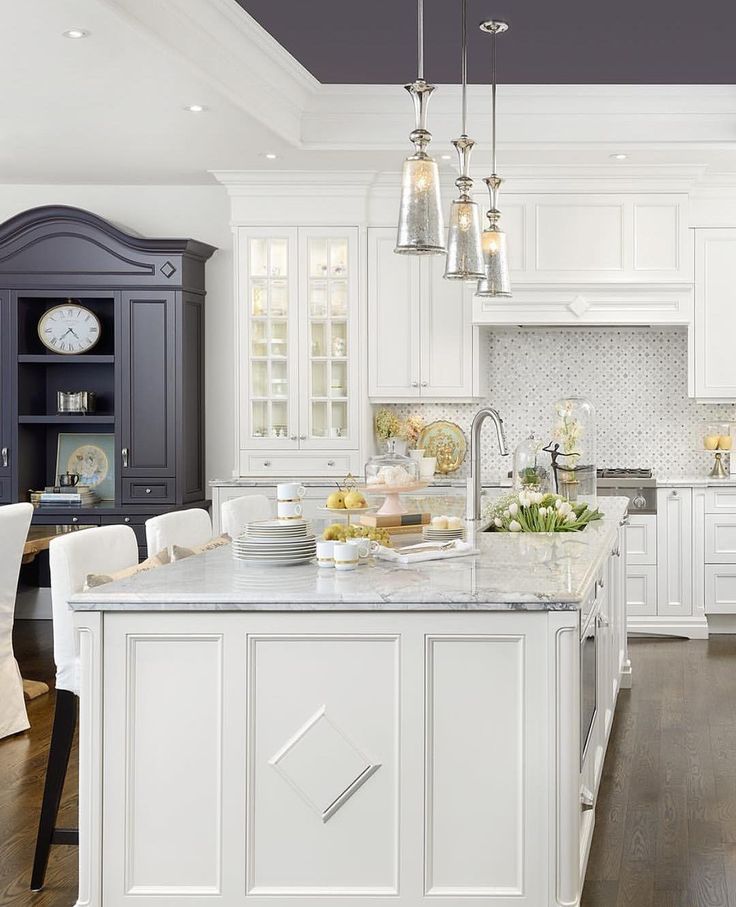 The 7 Most Beautifully Designed Kitchens by Diva Constructors, TX ...