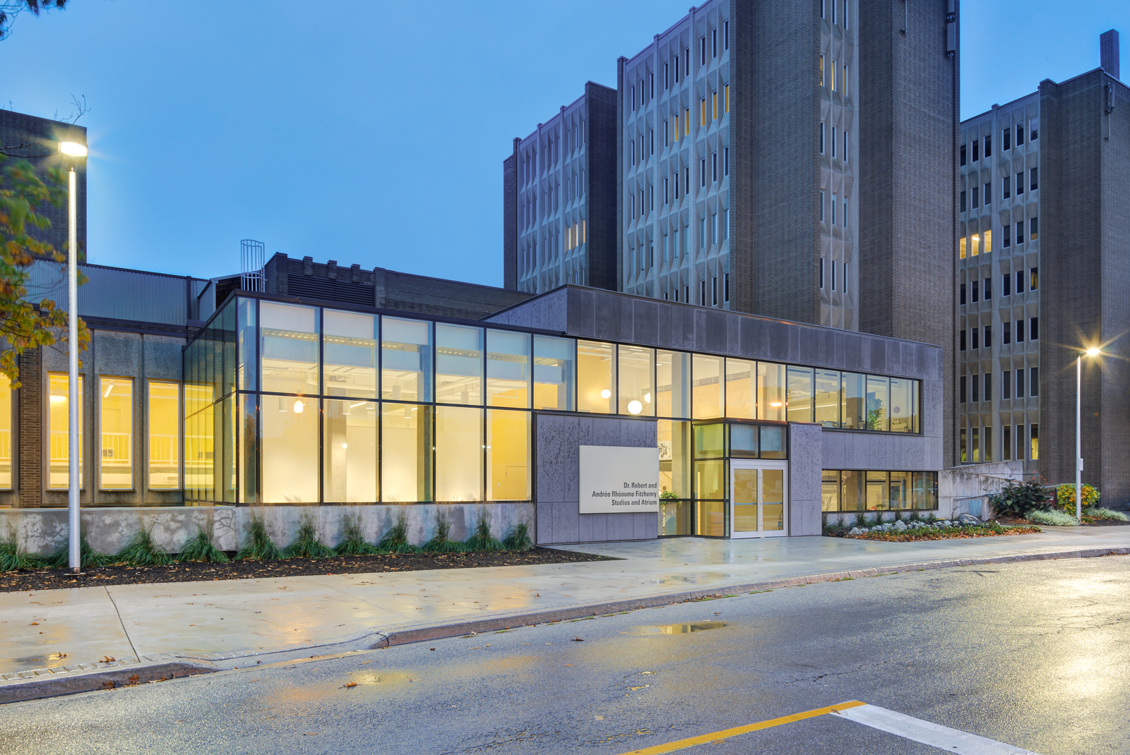 McMaster Fitzhenry Studios & Atrium by DPAI Architecture Inc. - Architizer
