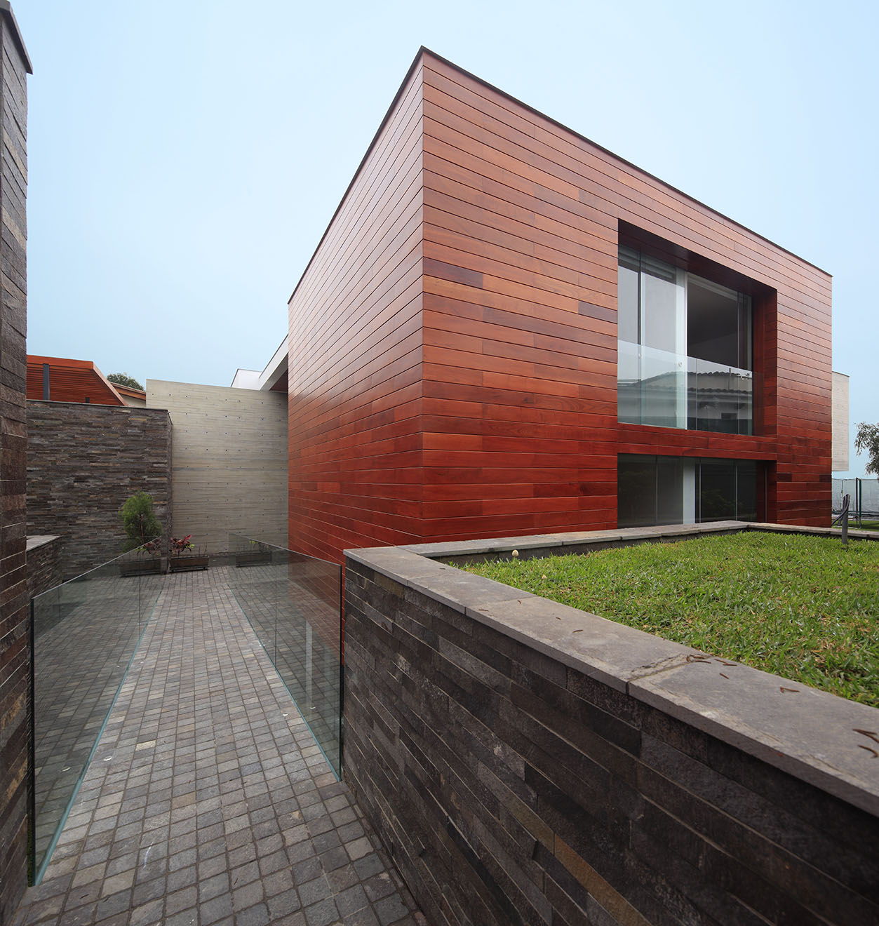 Metrópolis Office Building - Architizer