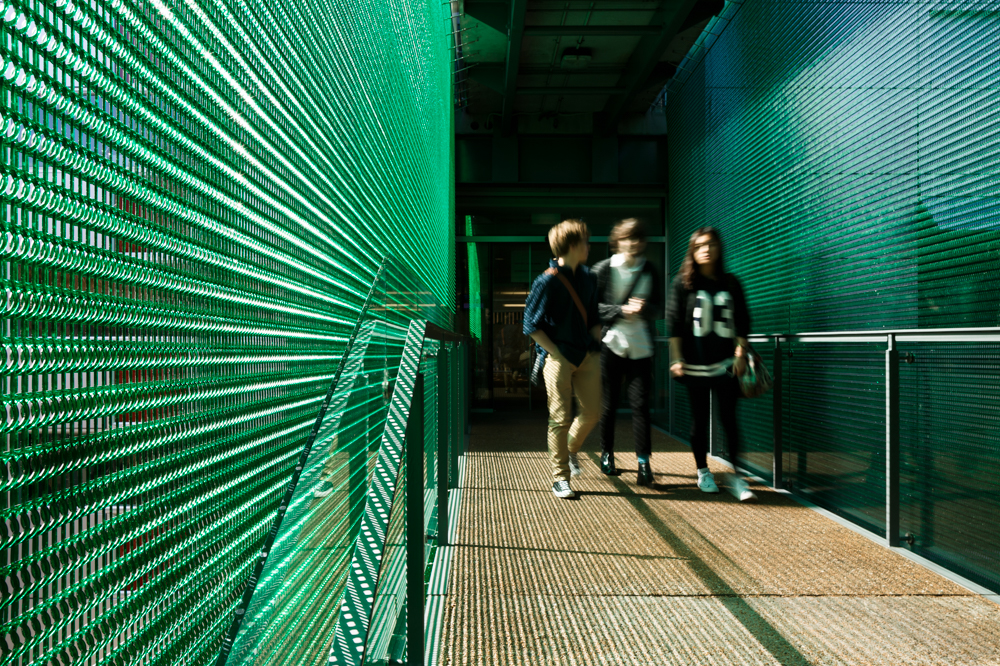 The Kate Edger Walkway, University of Auckland by Kaynemaile Ltd ...