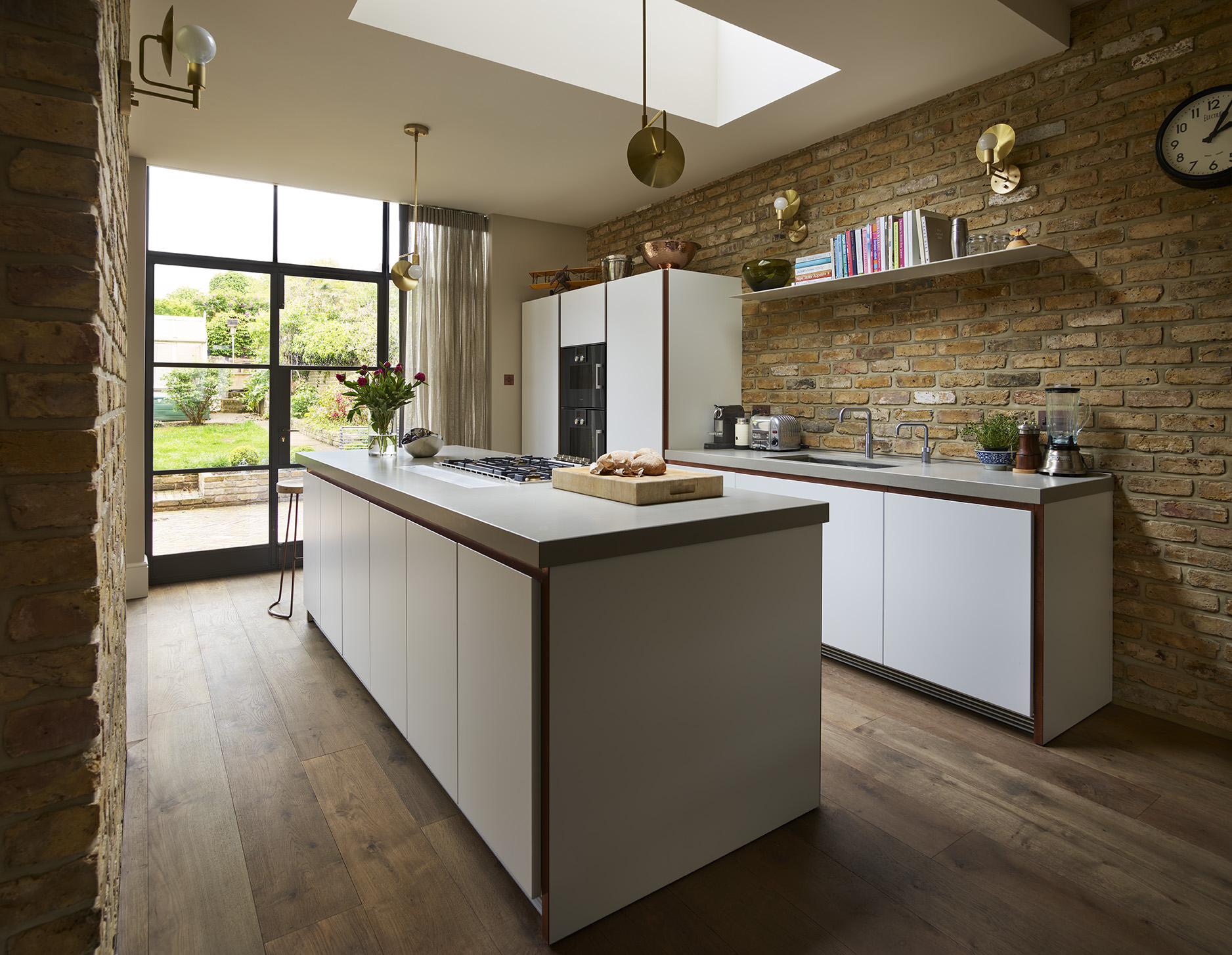 Glass box extension on thatched cottage: Kitchen Architecture's ...
