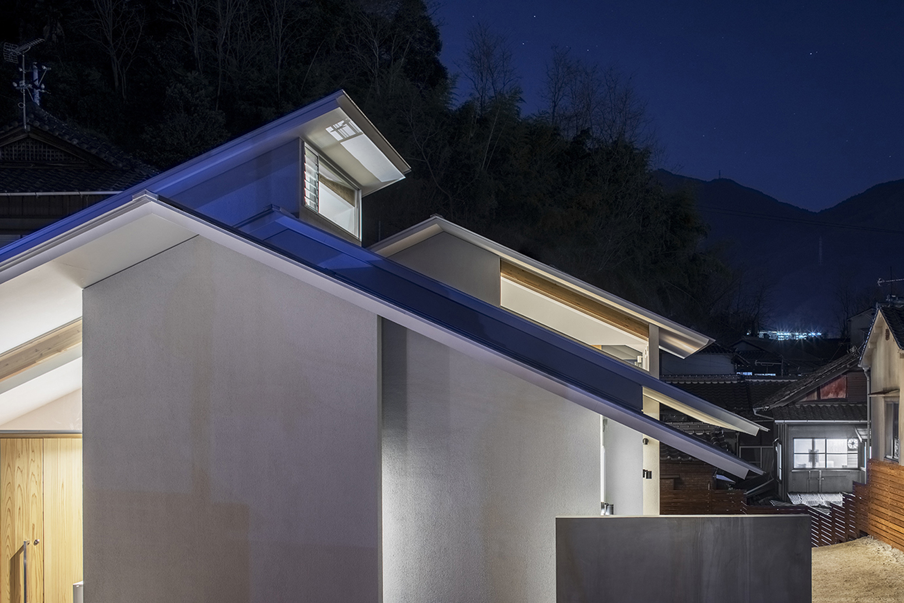 House in Ohue by DAISAKU HANAMOTO ARCHITECT & ASSOCIATES - Architizer