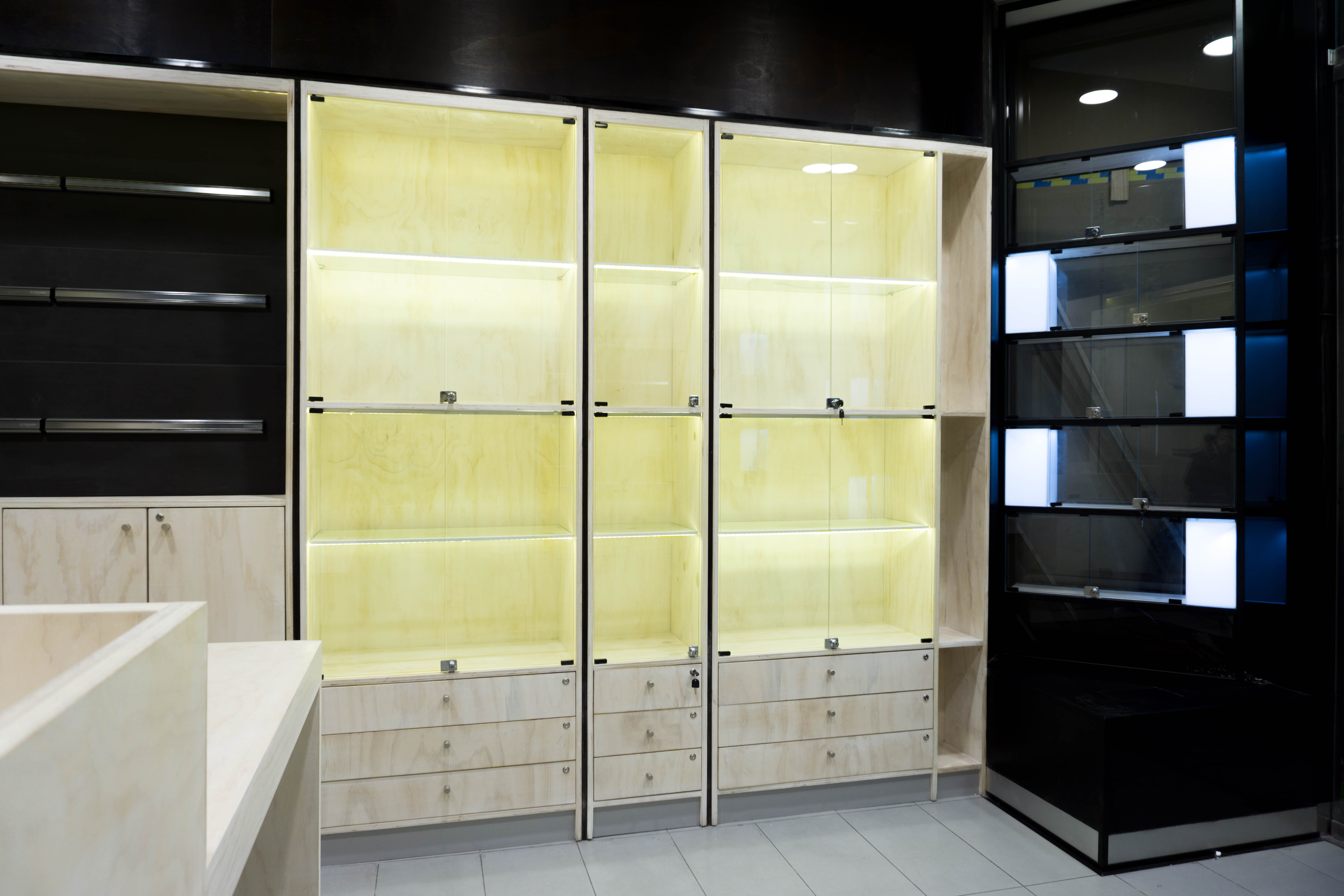 Knife Store Mall Costanera Center by SZAA (Sarmiento Zamora Associated ...
