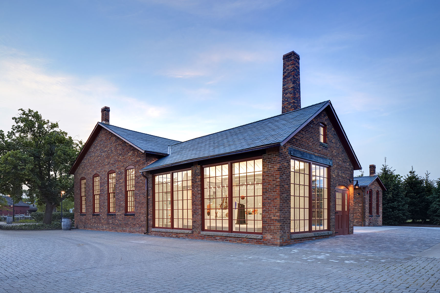 Davidson-Gerson Modern Glass Gallery by James Carpenter Design ...