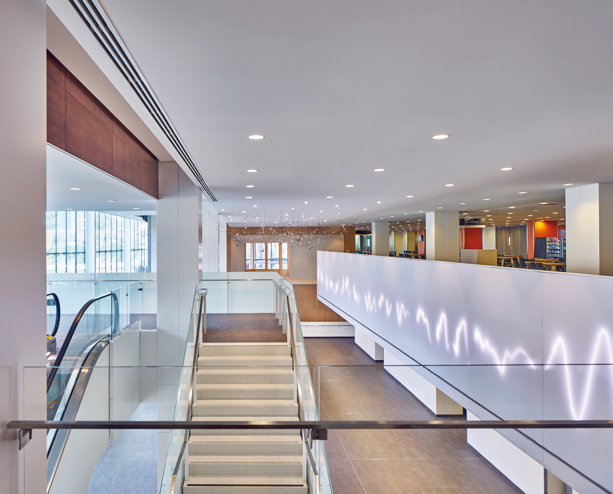 Centre hospitalier de l'Université de Montréal (CHUM) - Architizer