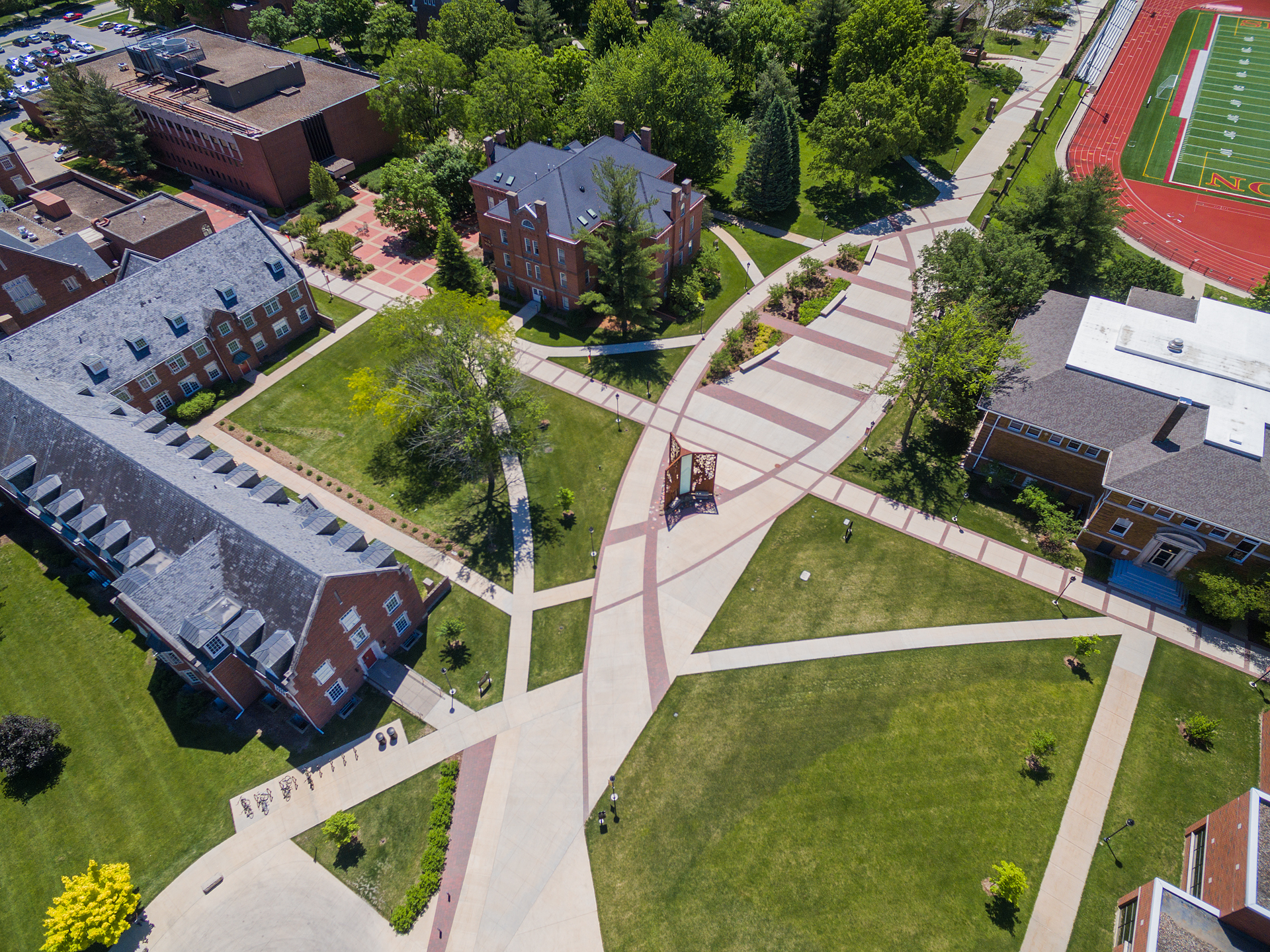 Simpson College Pedestrian Plaza by RDG Planning & Design - Architizer