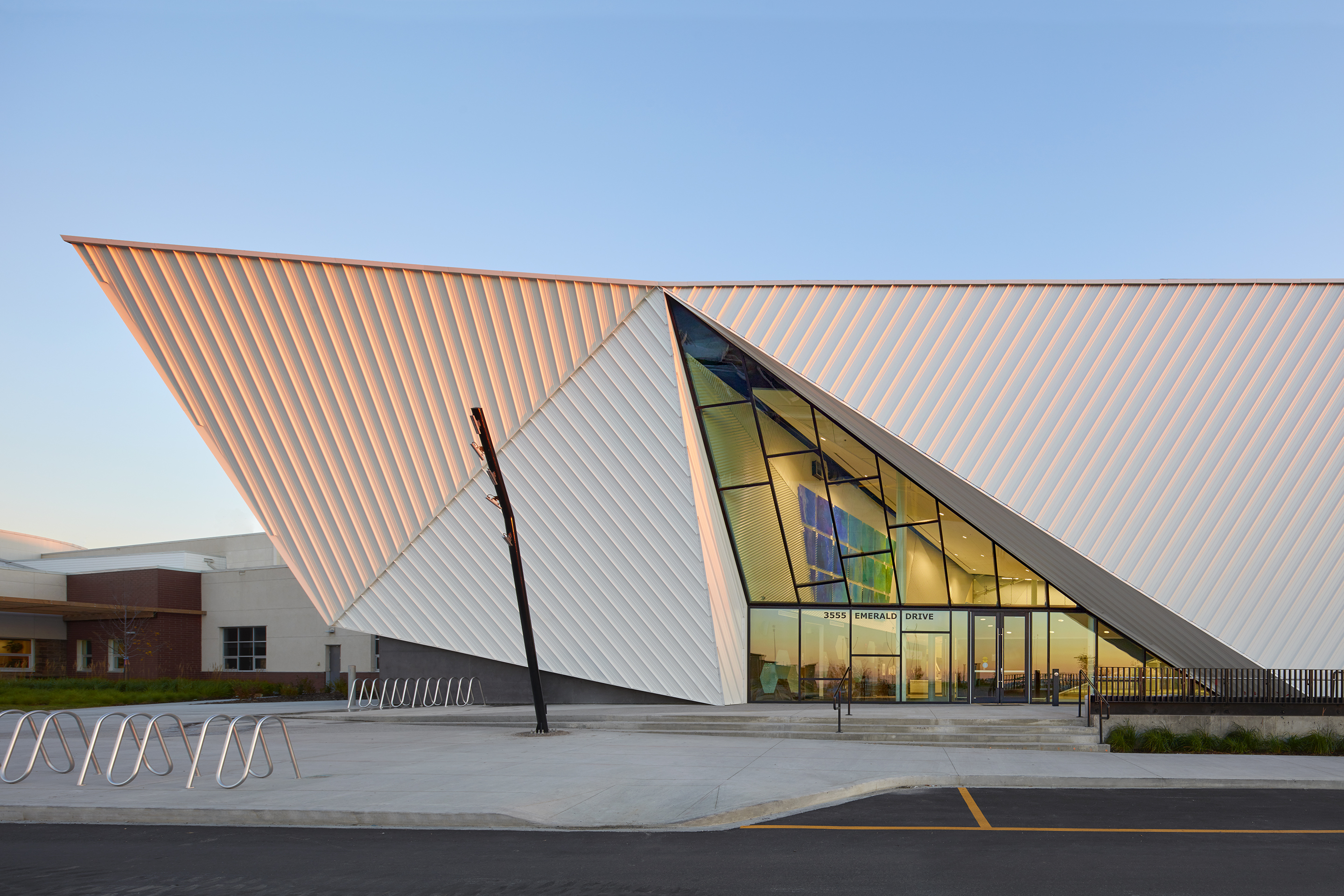Goldring Centre for High Performance Sport, University of Toronto by ...