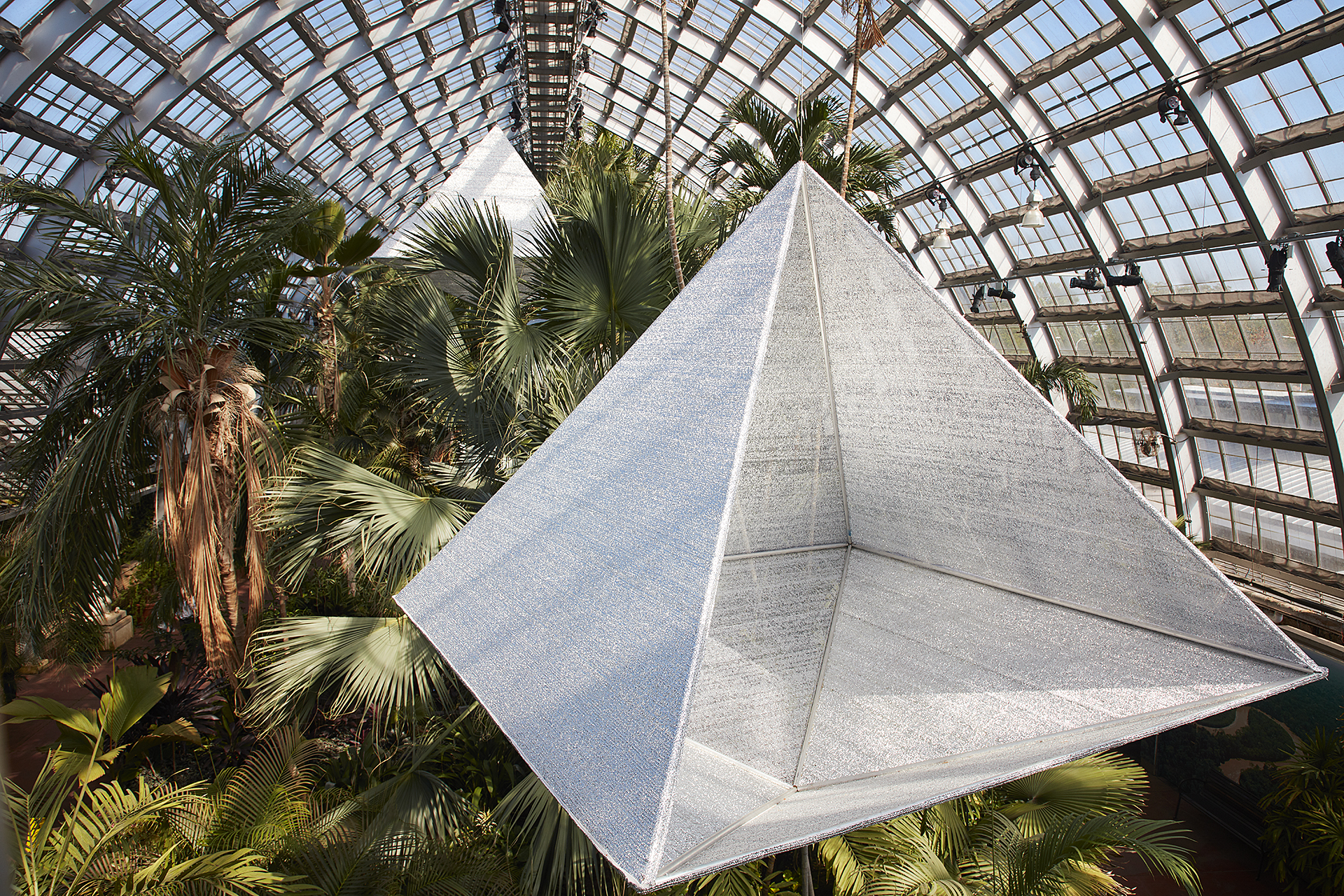 Air Houses: Design for a New Climate by Francois Perrin / Air ...