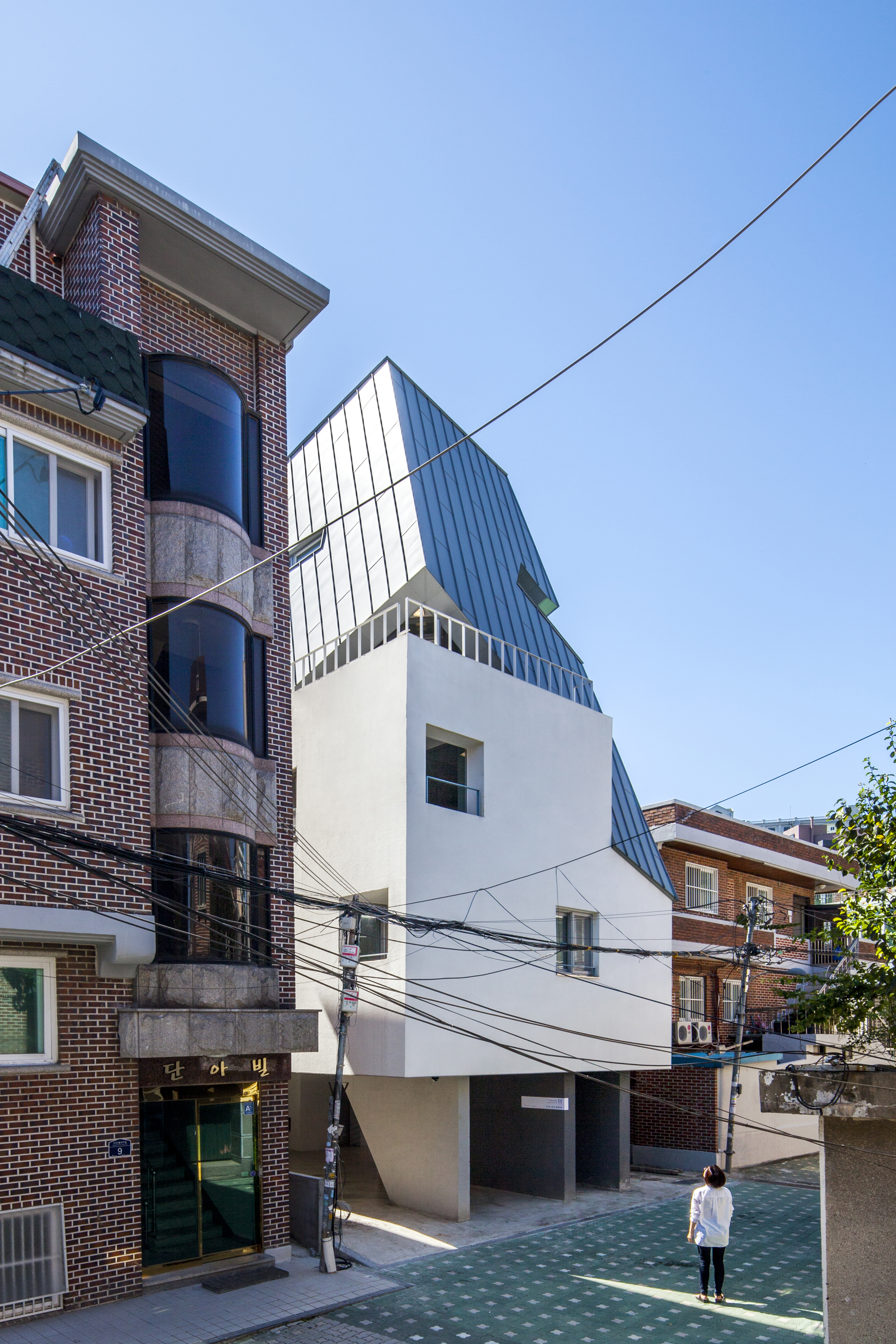 Fighting House by studio_suspicion - Architizer