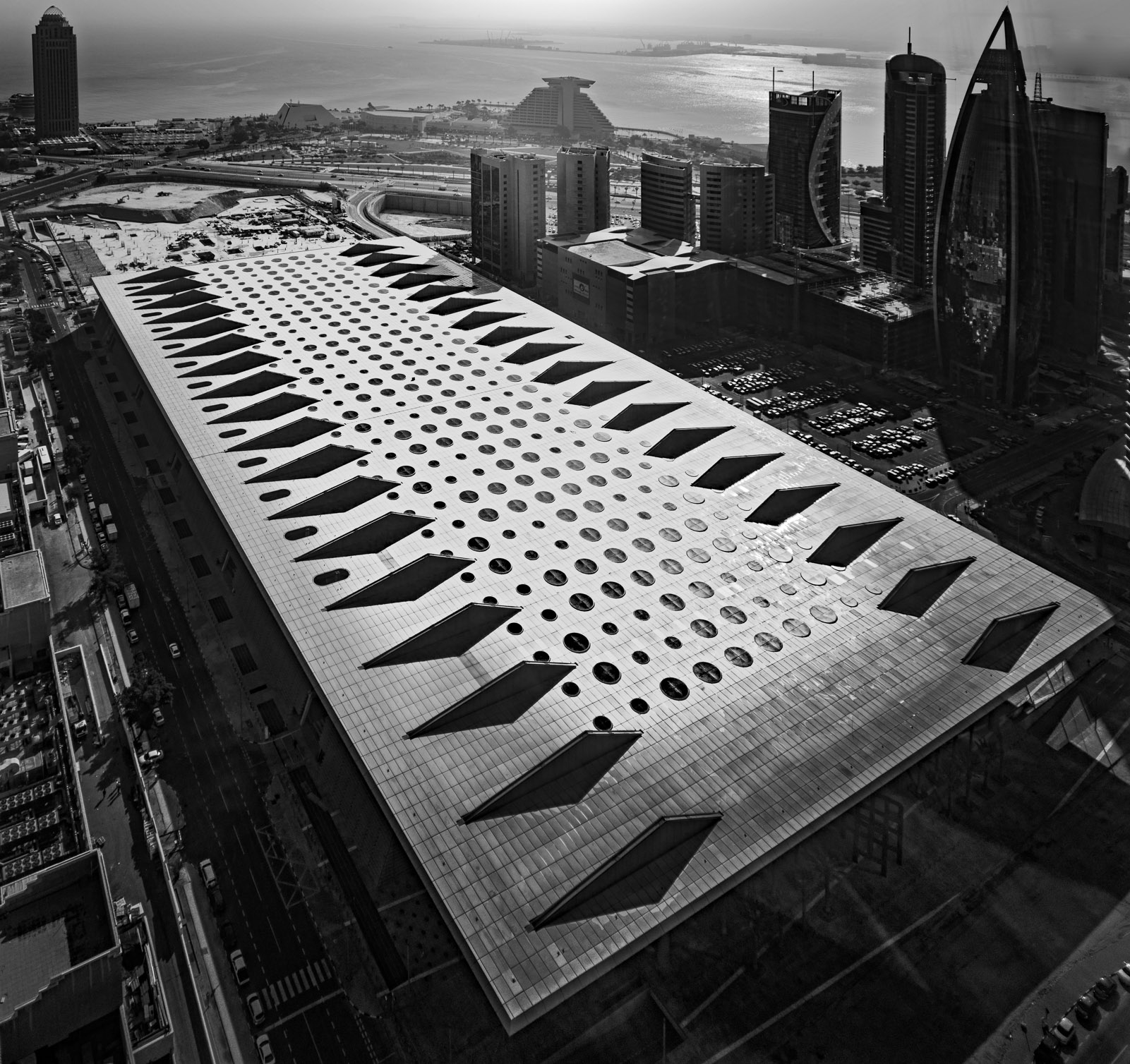 DOHA Exhibition and Convention Center by Jahn/ - Architizer