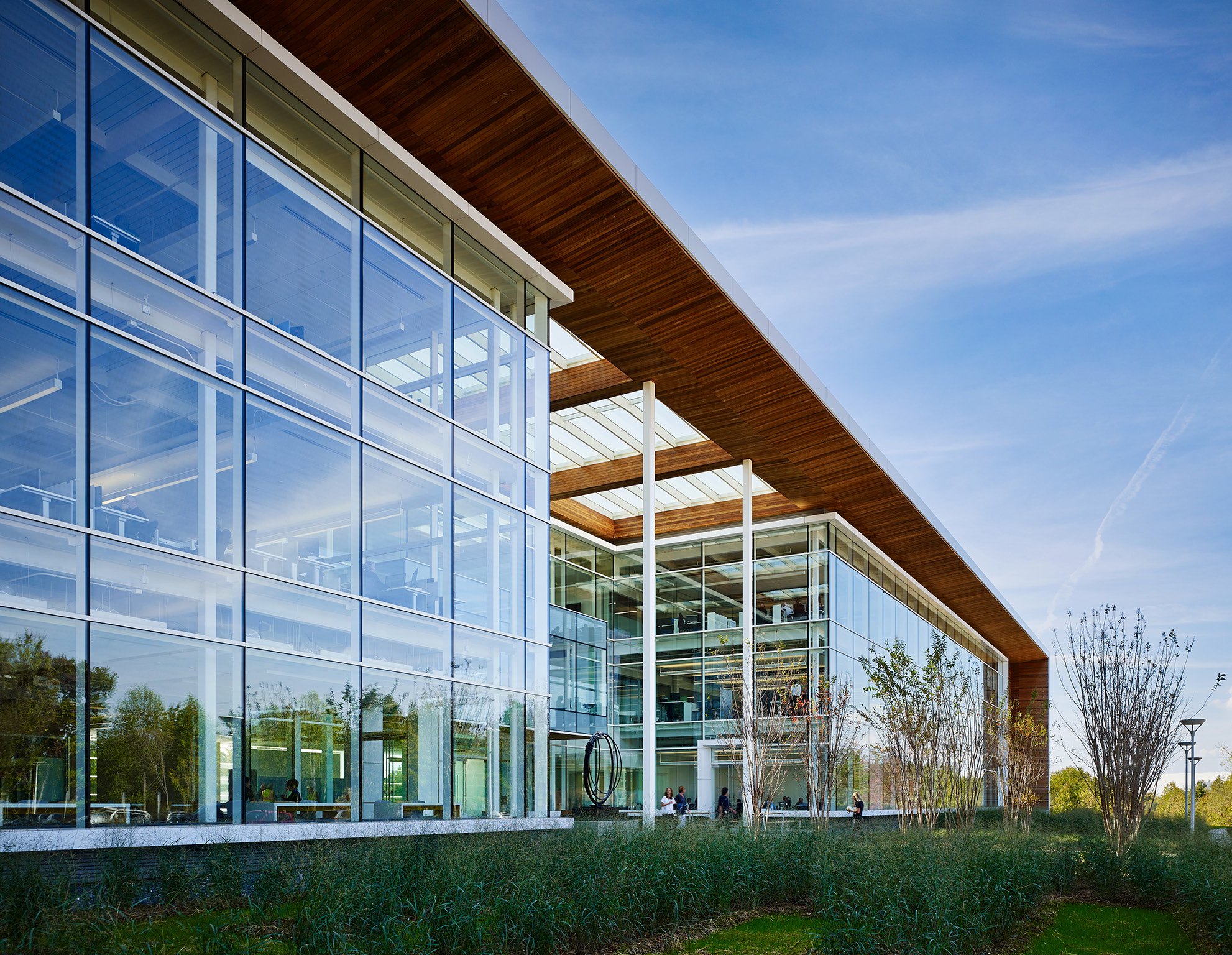 Site Operations Center at BMW by Perkins&Will - Architizer