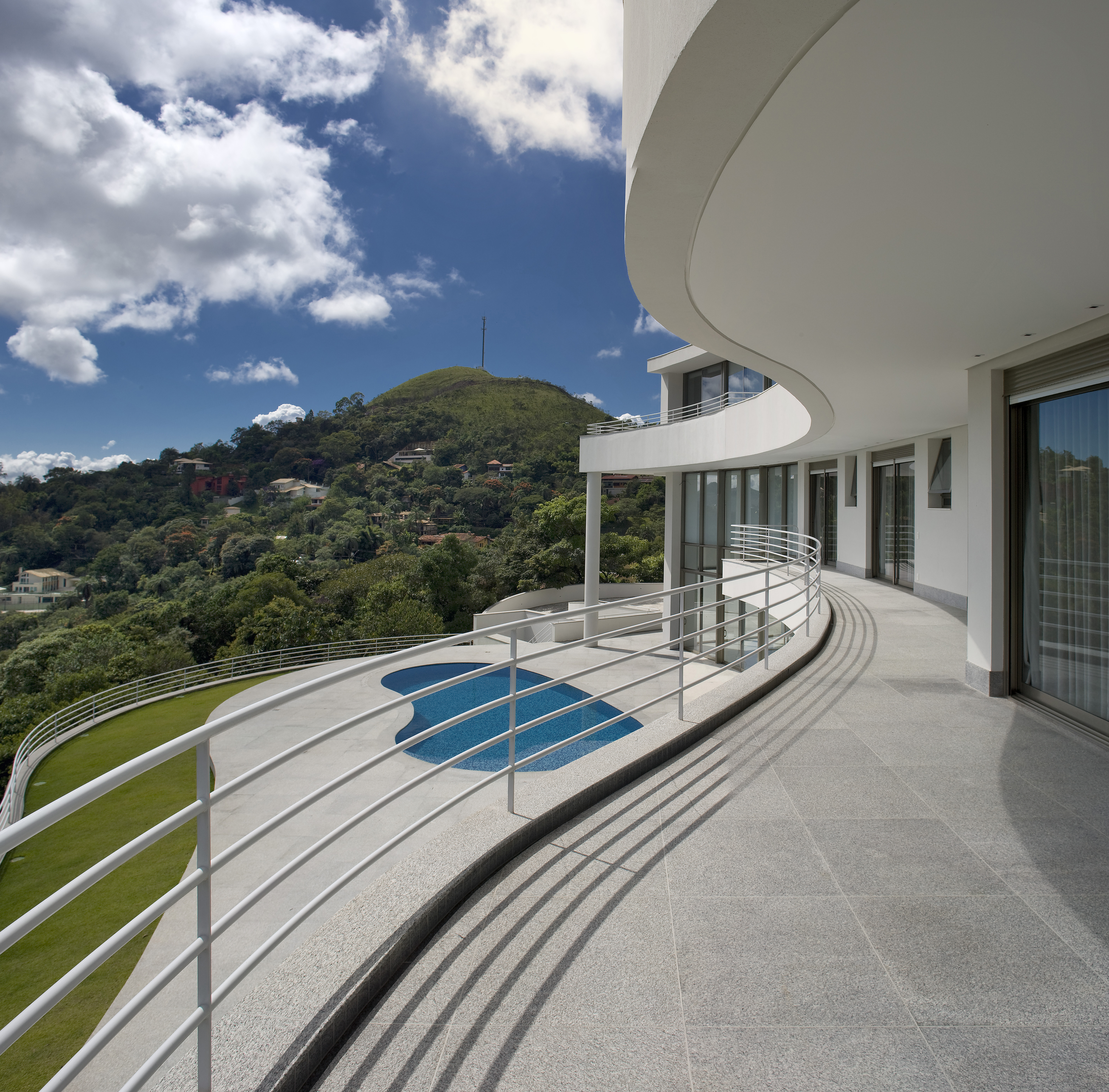 Residência D.D. by Farkasvölgyi & Arquitetos Associados - Architizer