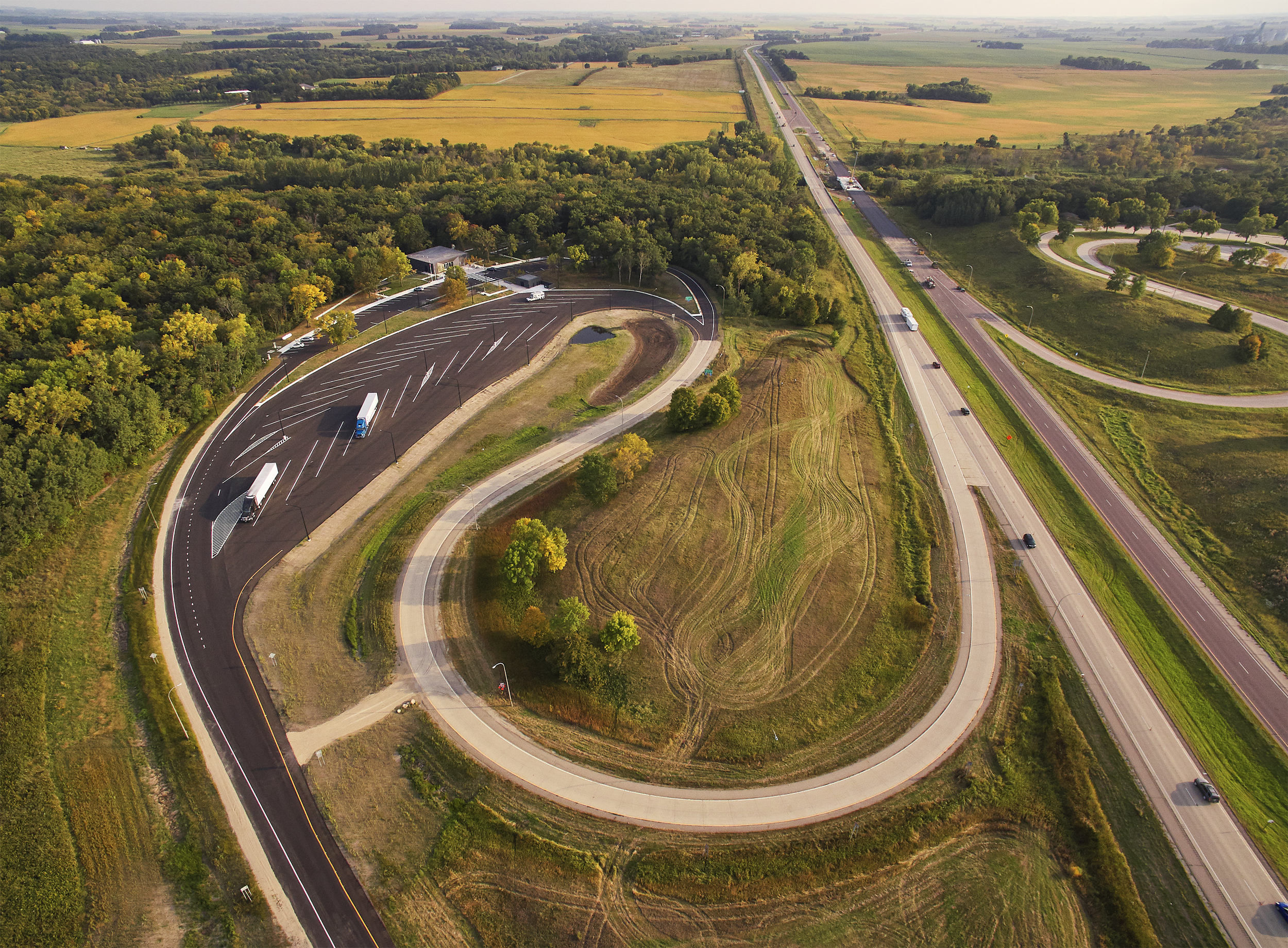 Straight River Northbound Rest Area by Snow Kreilich Architects ...