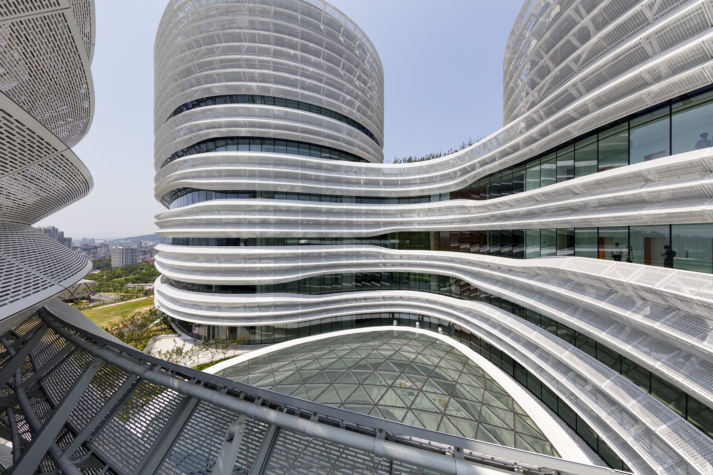 Kaiser Permanente, Kraemer Radiation Oncology Center by Yazdani Studio ...