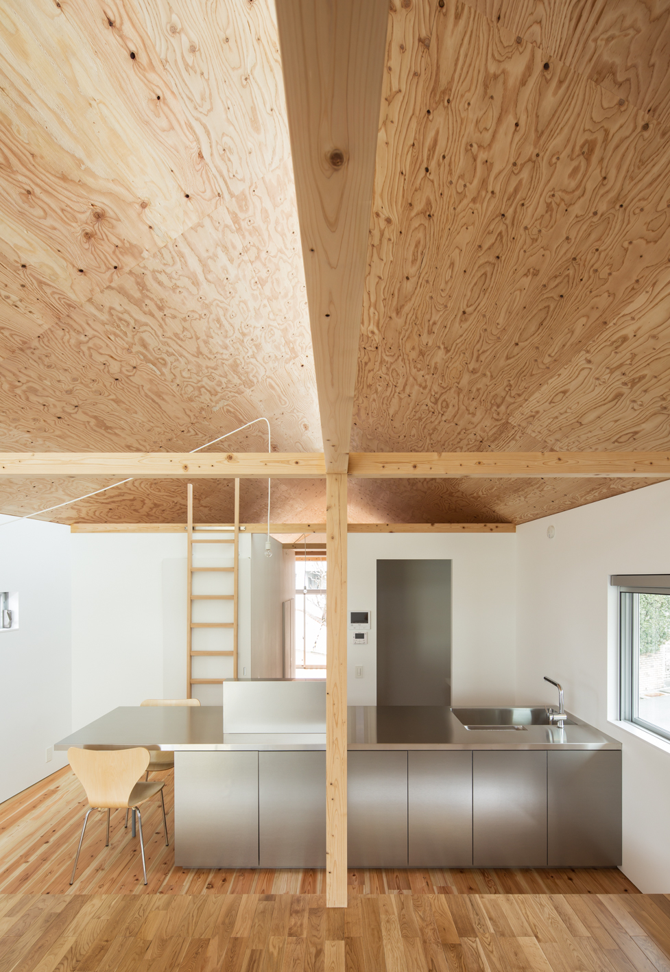 Split Roof by Masahiro Miyake (y+M design office) - Architizer